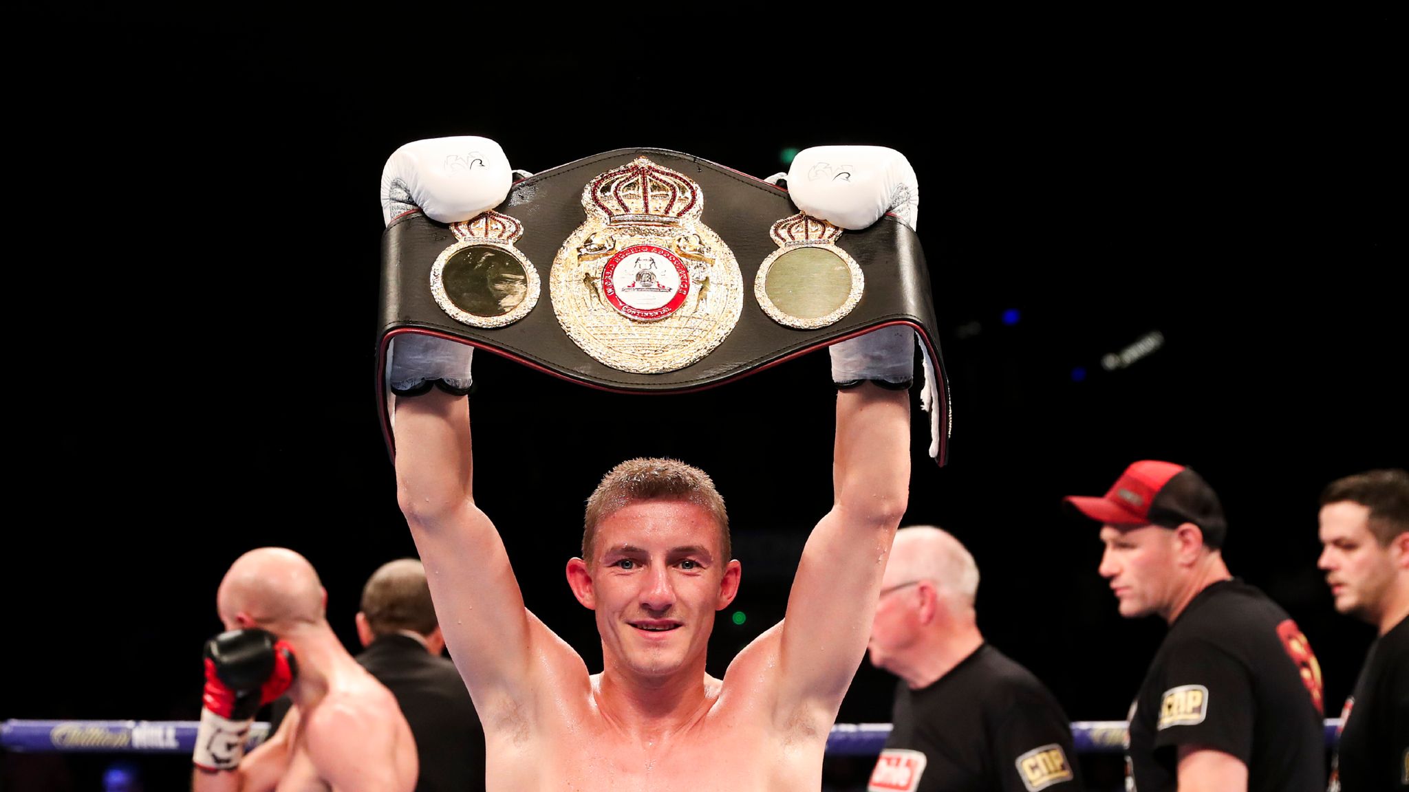 Butler vs Hall: Paul Butler impressively beats Stuart Hall to move ...