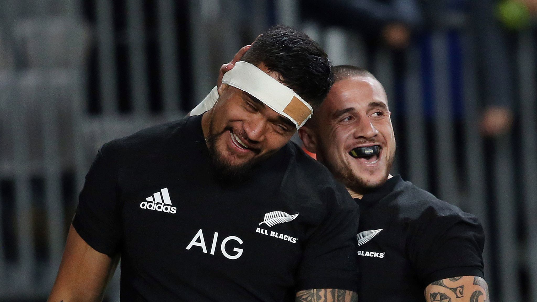 TJ Perenara boosts All Blacks by signing new deal | Rugby Union News ...