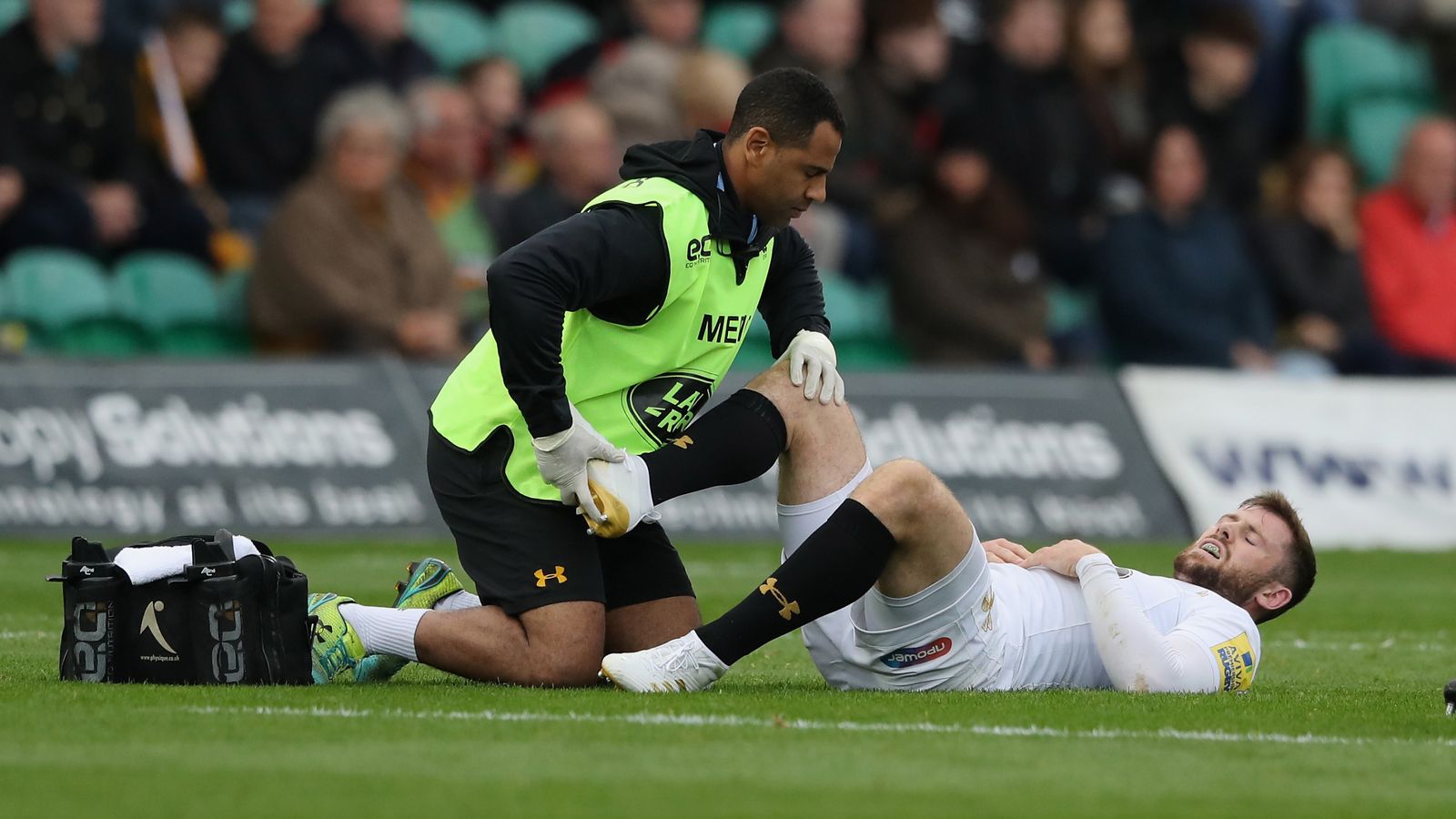 Elliot Daly and Matt Mullan miss England training camp due to injury ...