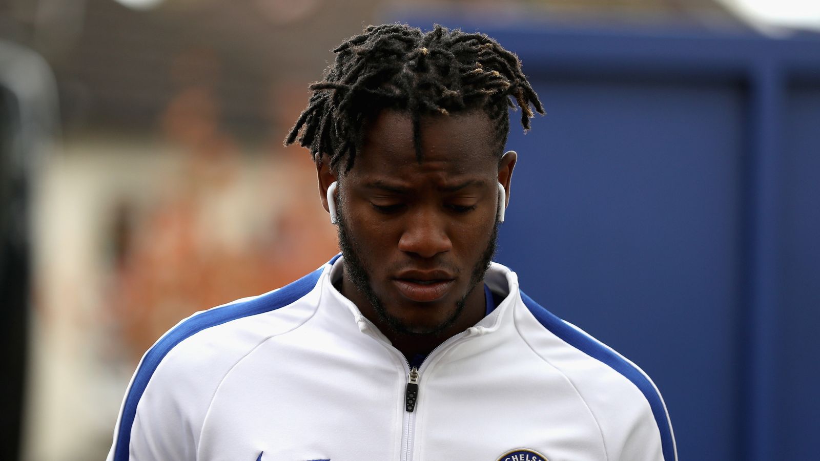 Michy Batshuayi's battle to impress Chelsea boss Antonio Conte ...