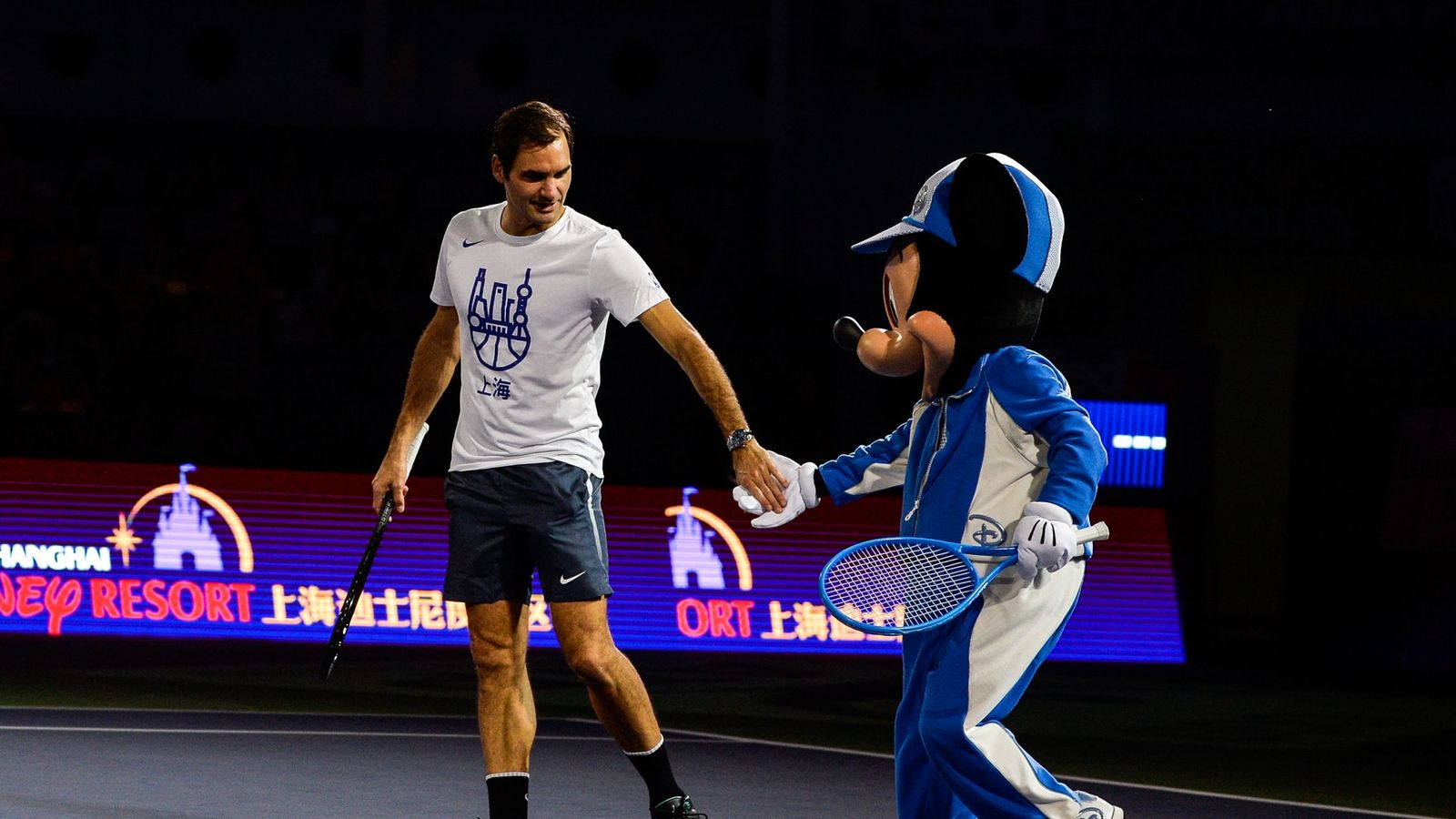 Roger Federer and Mickey Mouse dance-off | Tennis News | Sky Sports