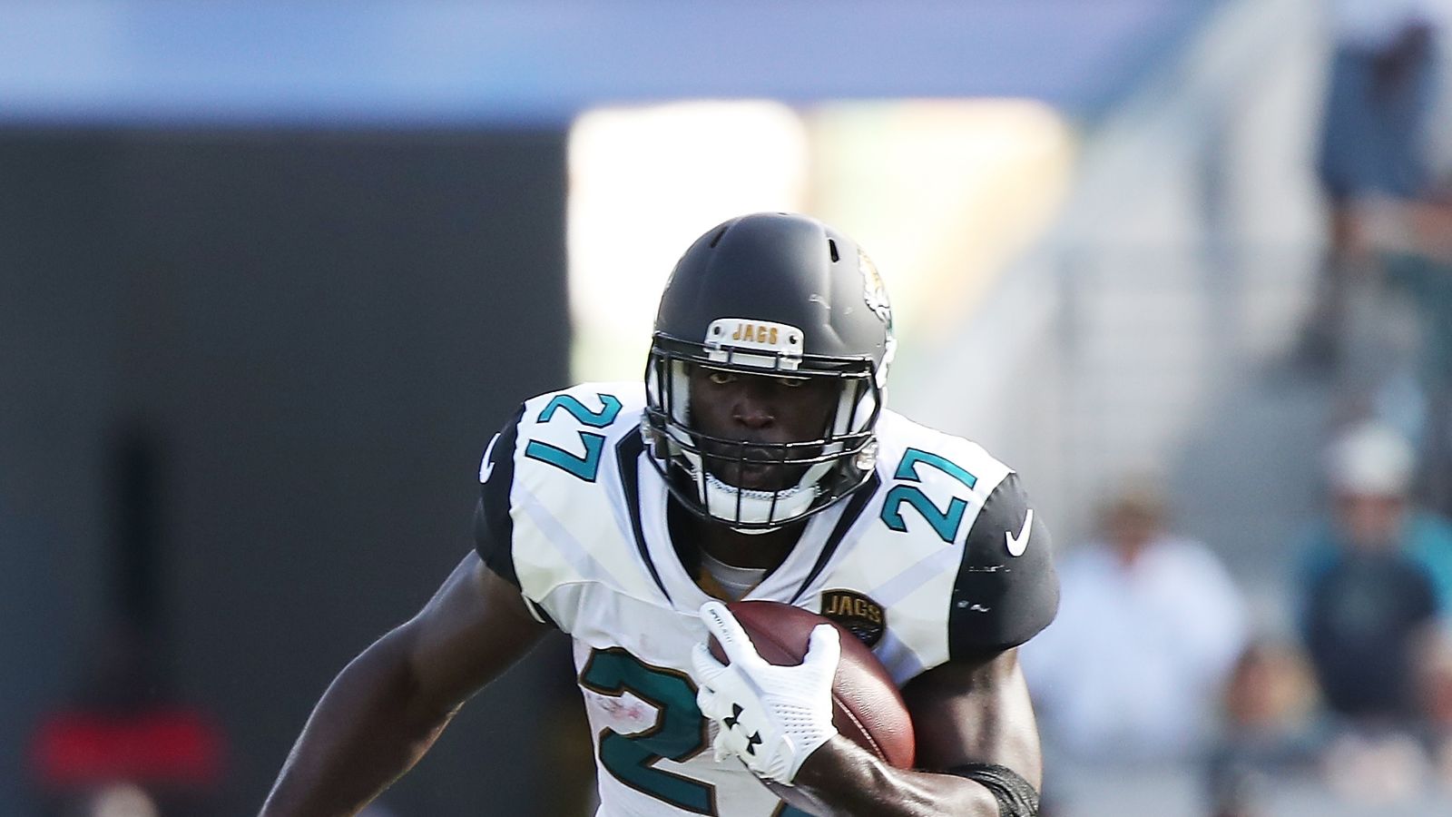Jaguars bench top rusher Leonard Fournette for team rule violation ...