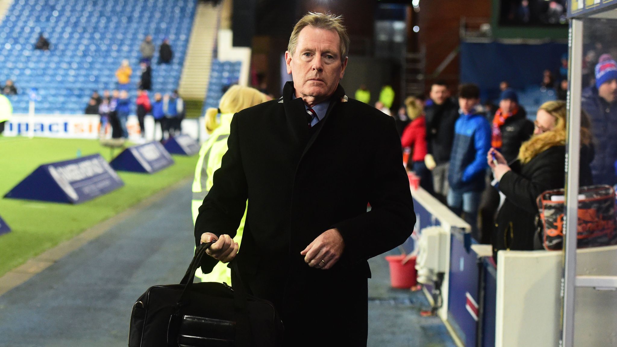 Rangers chairman Dave King tells fans to expect news 'shortly' on boss ...