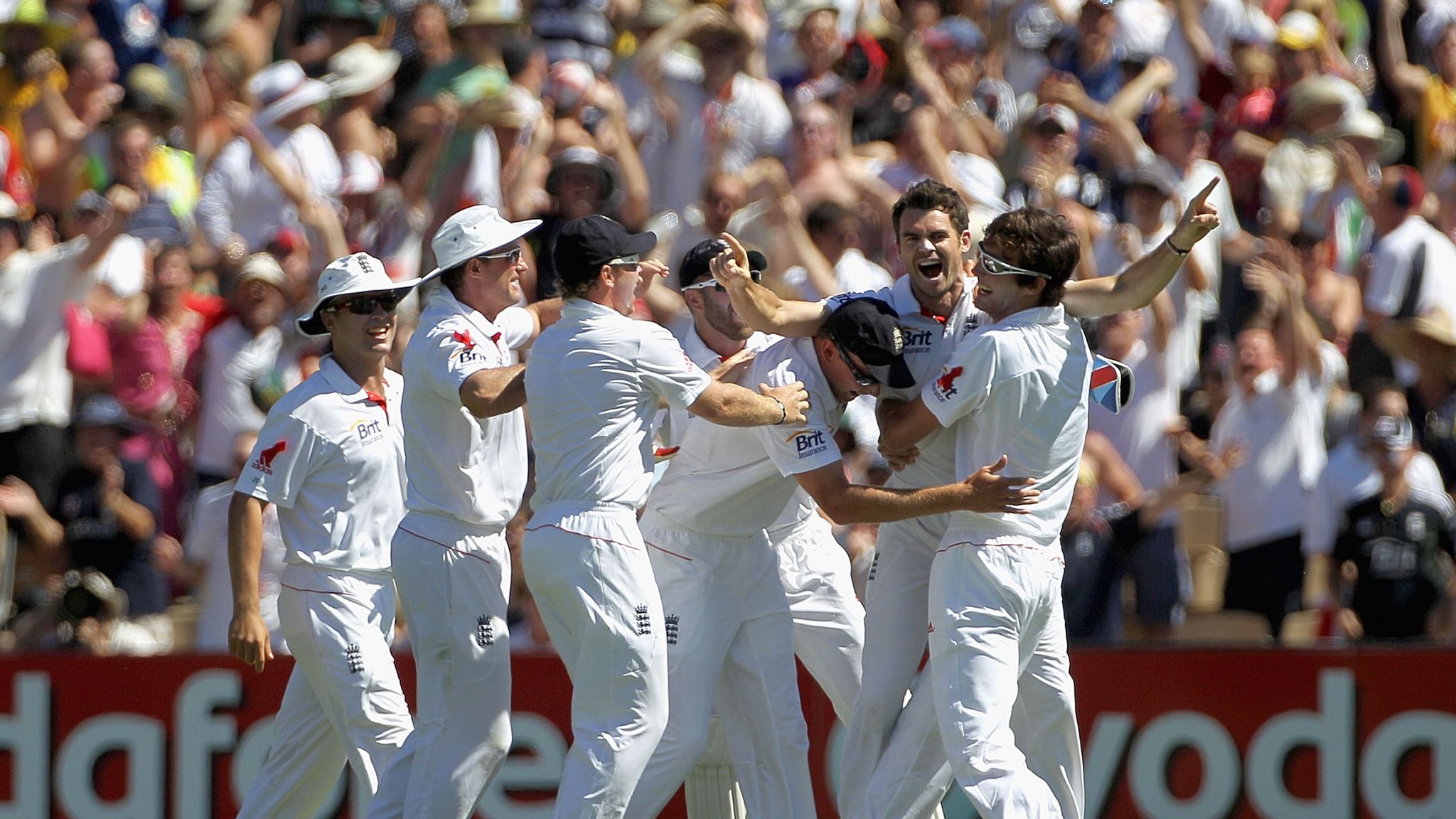 Ashes 2010/11: Andrew Strauss says 'phenomenal team effort' was behind ...