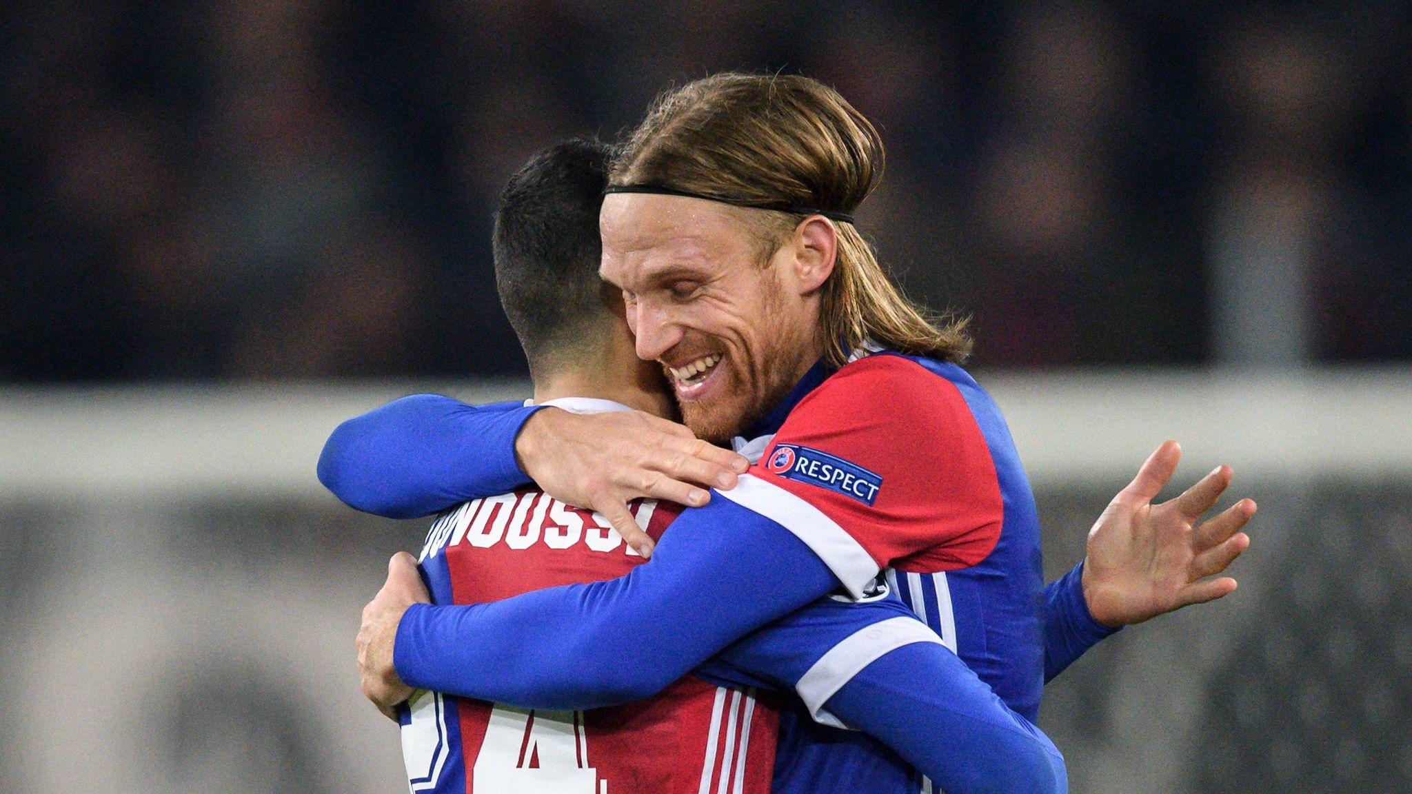 FC Basel 1-0 Manchester United: Michael Lang strikes as United stumble ...
