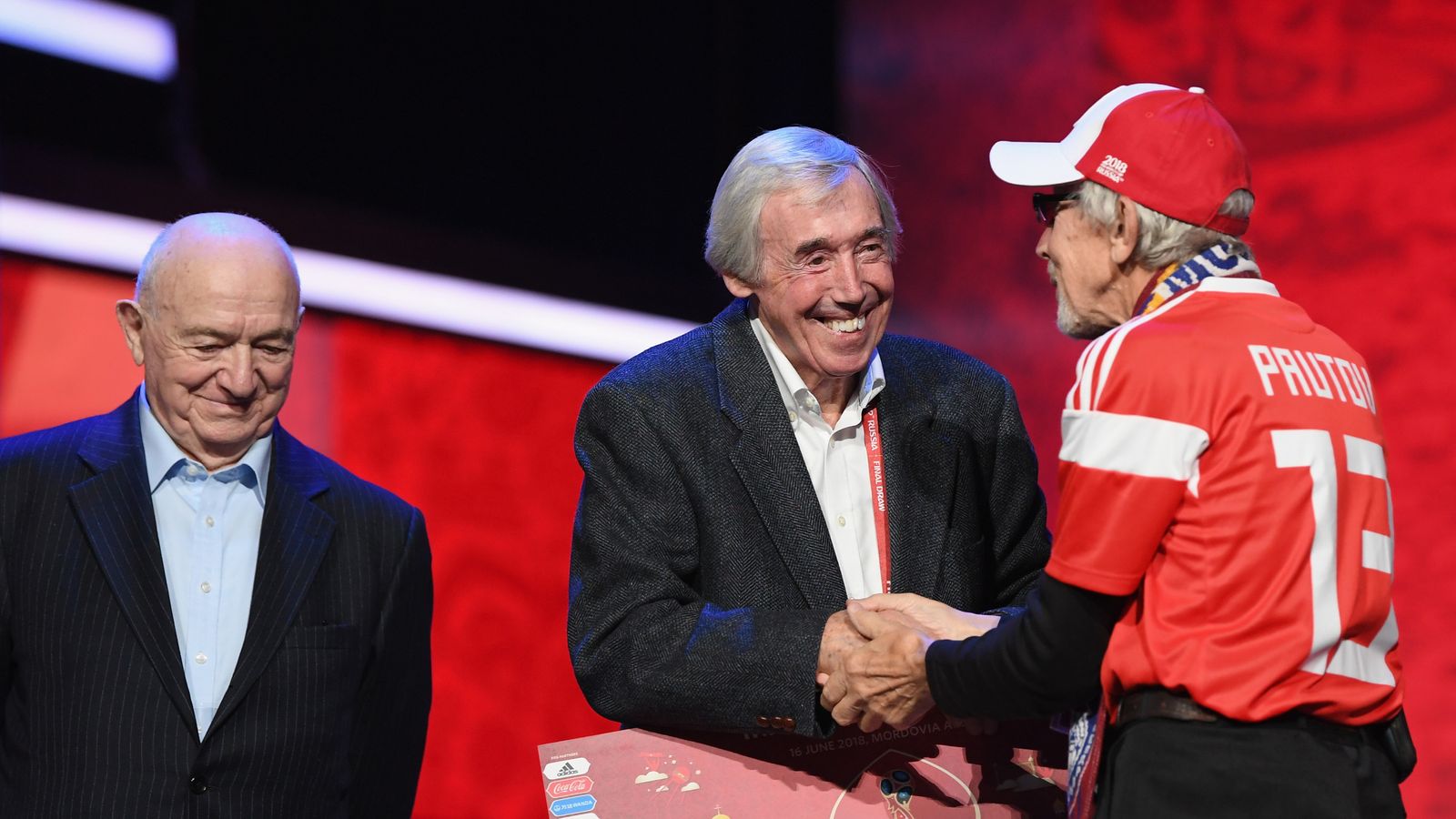 Gordon Banks: No one has apologised over fake death story | Football ...