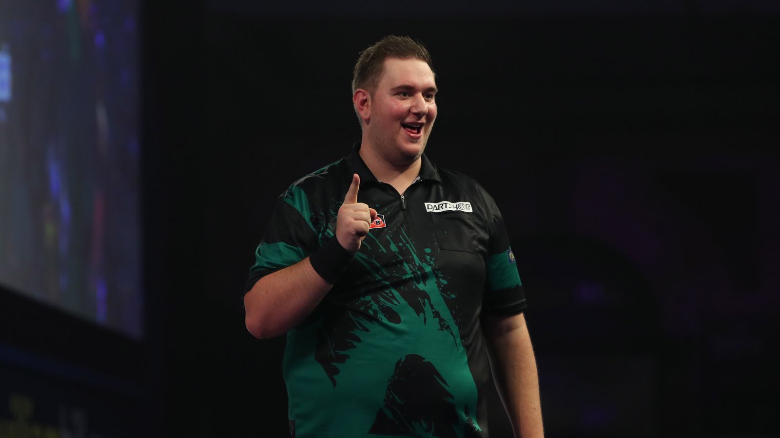 Kevin Munch leaves Wayne Mardle shocked after knocking out Adrian Lewis ...