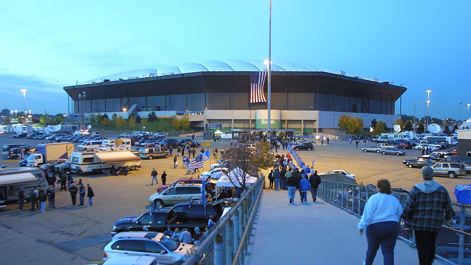 WATCH: Demolition fails to take down Detroit stadium | NFL News | Sky ...