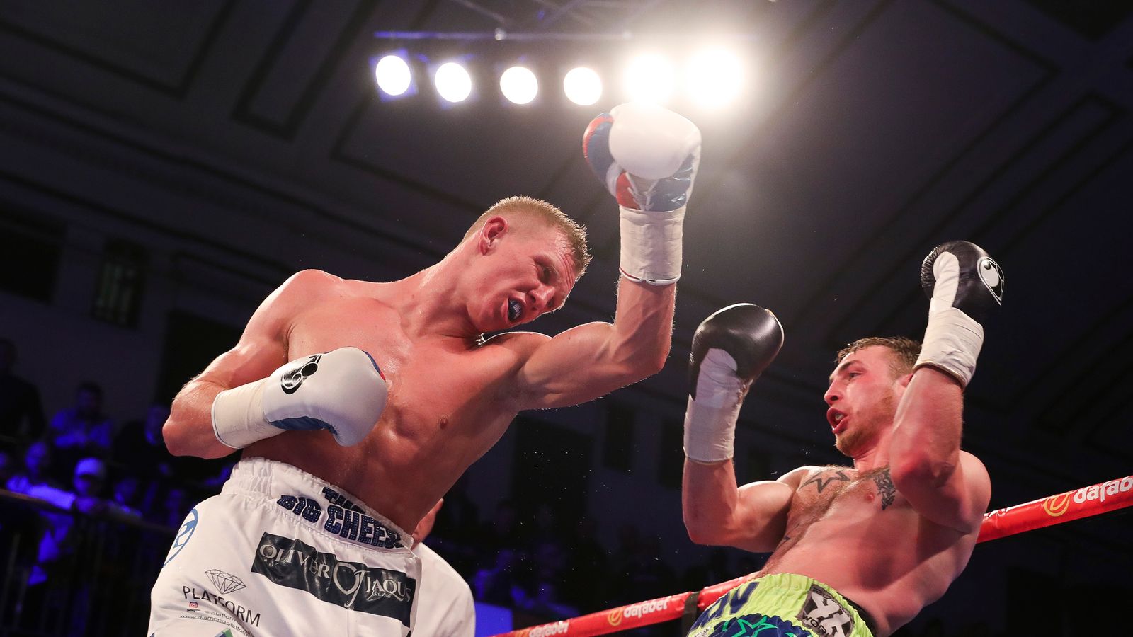 Taylor vs McCaskill: Ted Cheeseman with classy shutout win over Tony ...