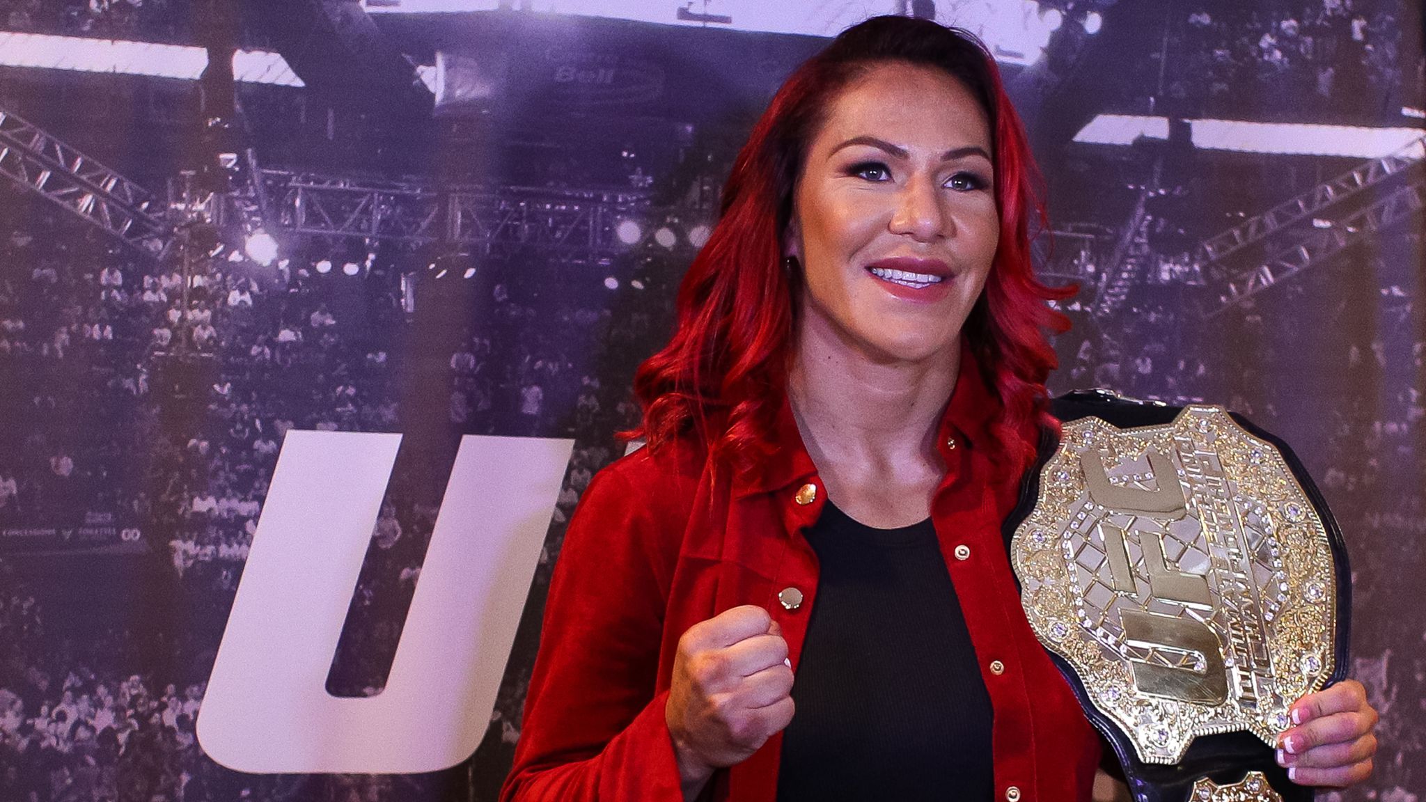 Cris 'Cyborg' Justino beats Holly Holm to defend featherweight belt at ...