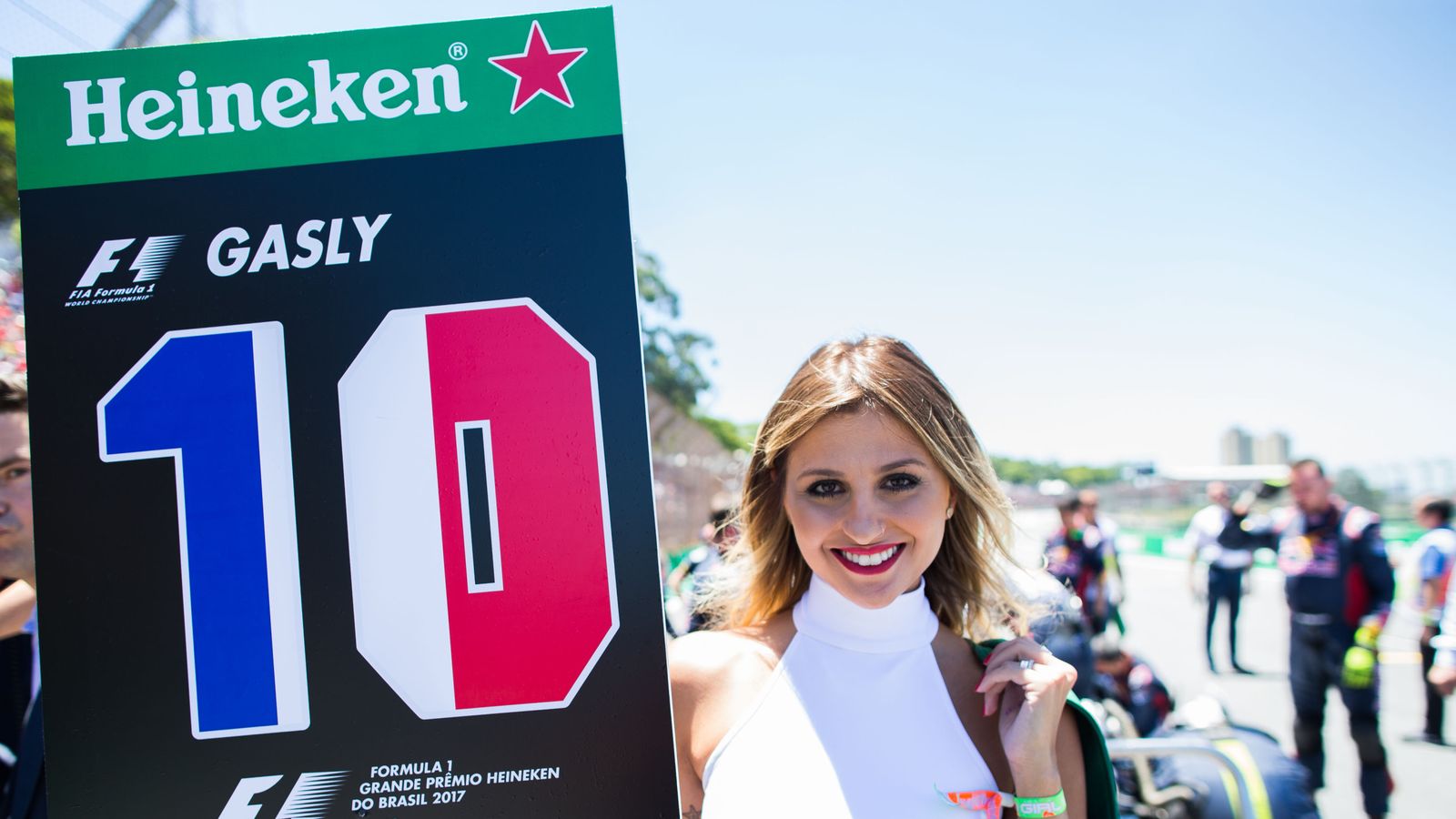 Grid girls will not feature in Formula 1 from 2018 season | F1 News