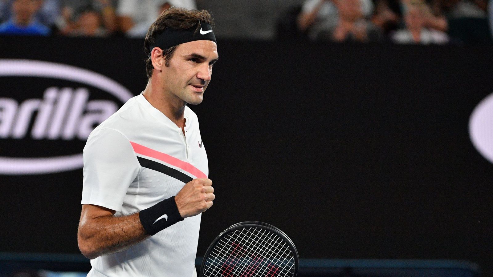 Roger Federer makes third round of Australian Open but Stan Wawrinka is ...