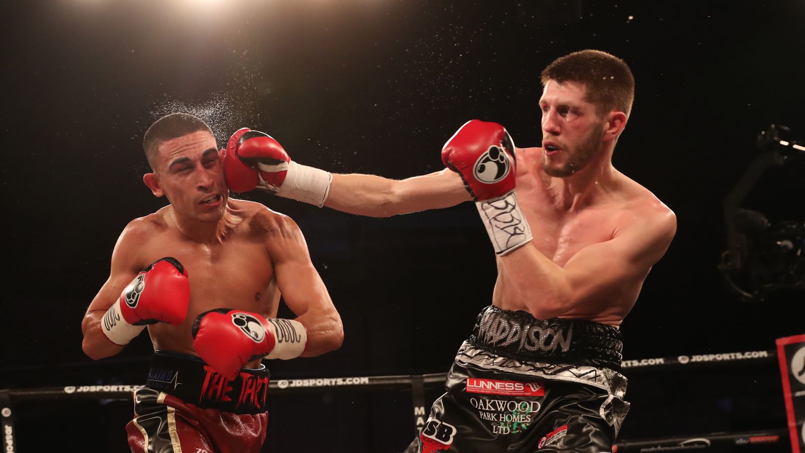 JD NXTGEN: Jordan Gill withstands late assault from Jason Cunningham in ...