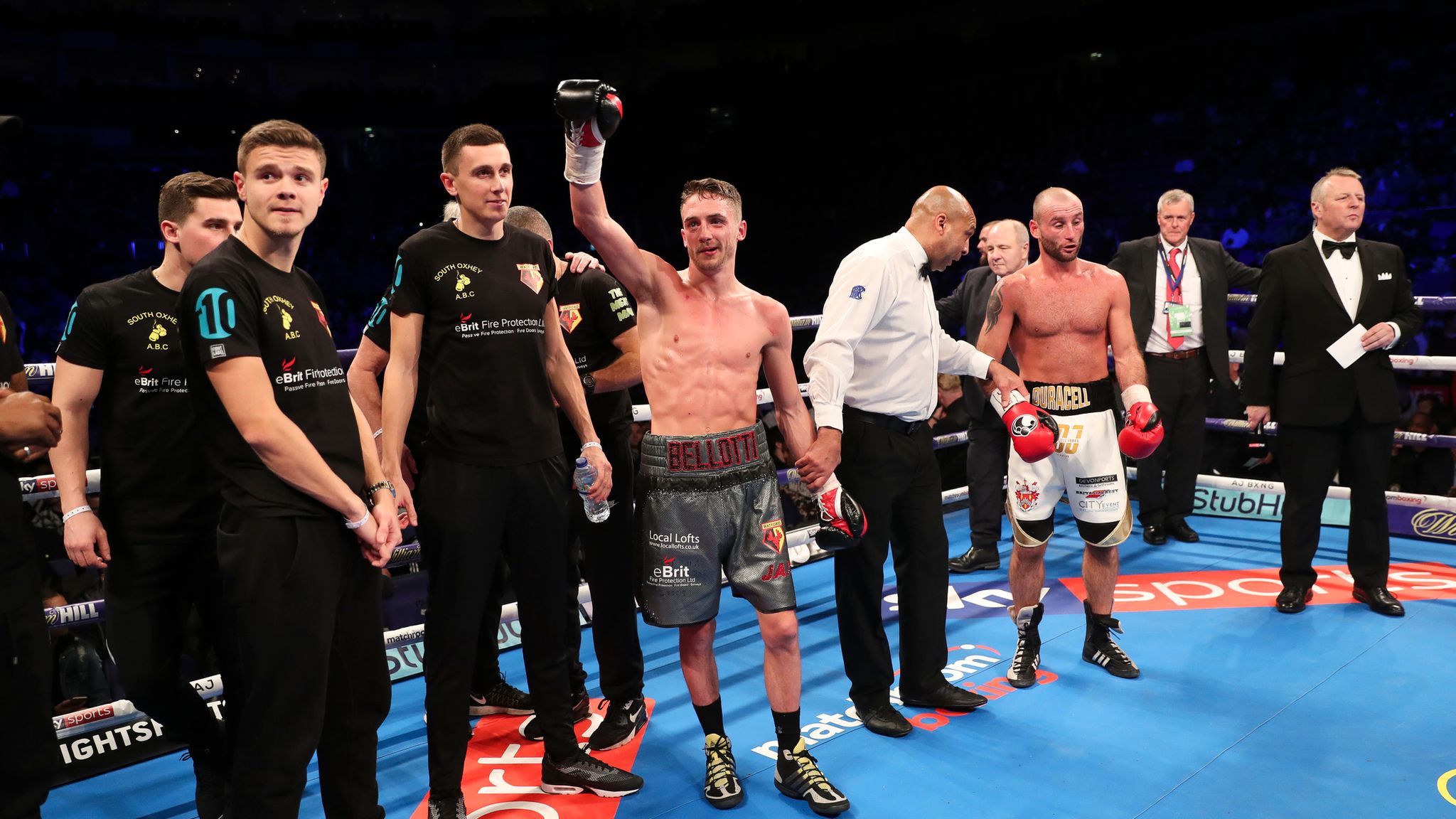 Okolie vs Chamberlain: Reece Bellotti blasts past Ben Jones | Boxing ...