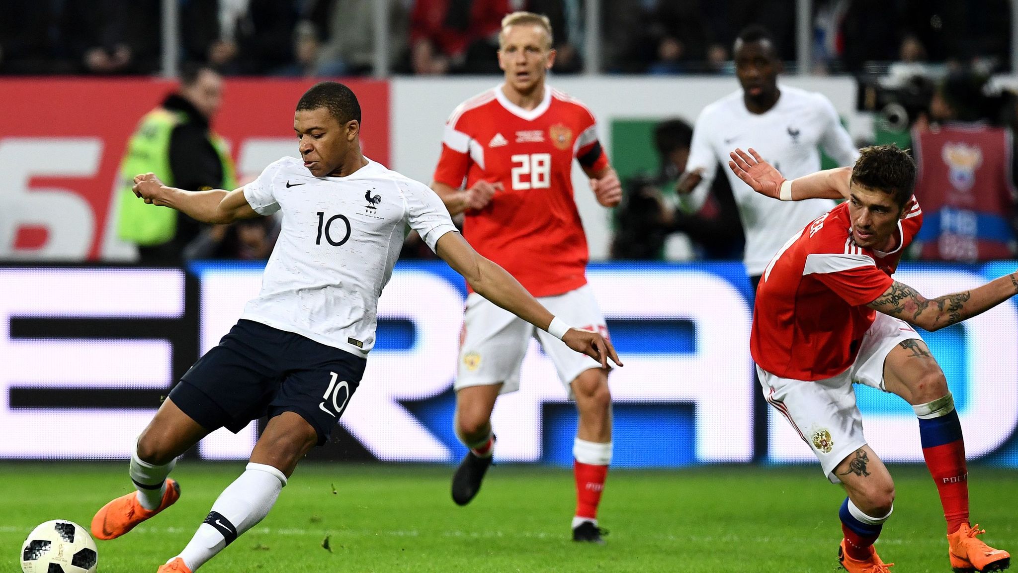 FUR 1 - 3 France - Match Report & Highlights