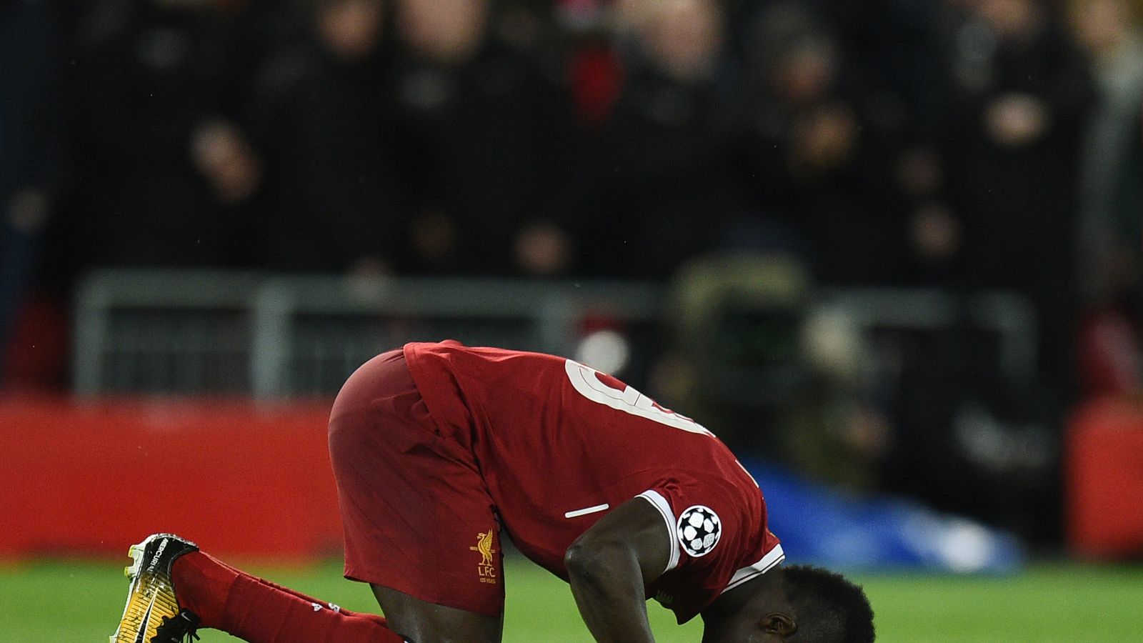 WATCH: Liverpool forward Sadio Mane cleans local mosque | Football News ...