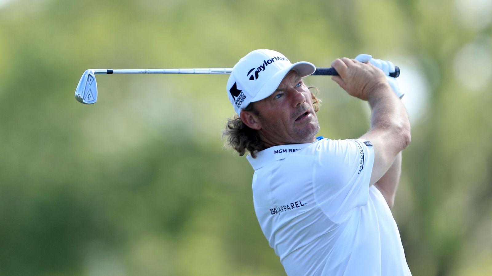 Alex Cejka and Ben Crane dance to Whitesnake on tee at Zurich Classic ...