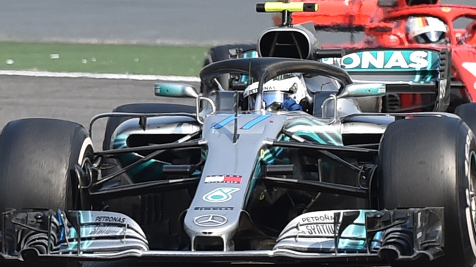 F1 2018: Mercedes 'love' the fight against Red Bull and Ferrari | F1 News