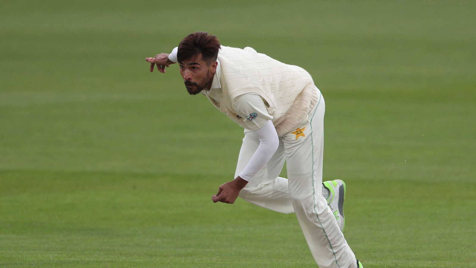 Pakistan bowler Mohammad Amir fit to face England in first Test ...