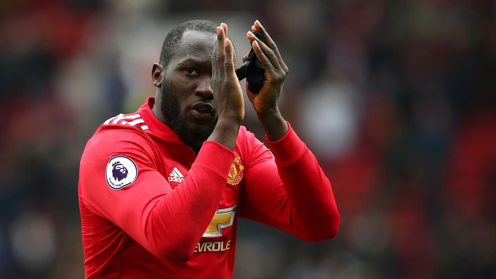 Romelu Lukaku shining at Man Utd despite poor service, says Andy Cole ...