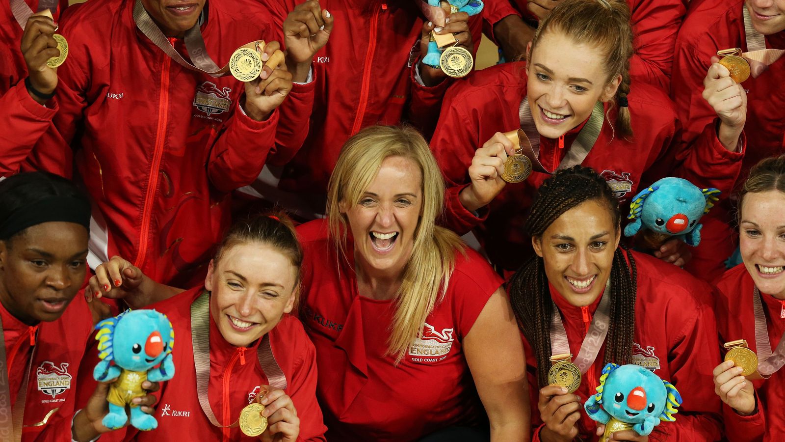 12 Red Roses: How England and Tracey Neville upset the world order in ...