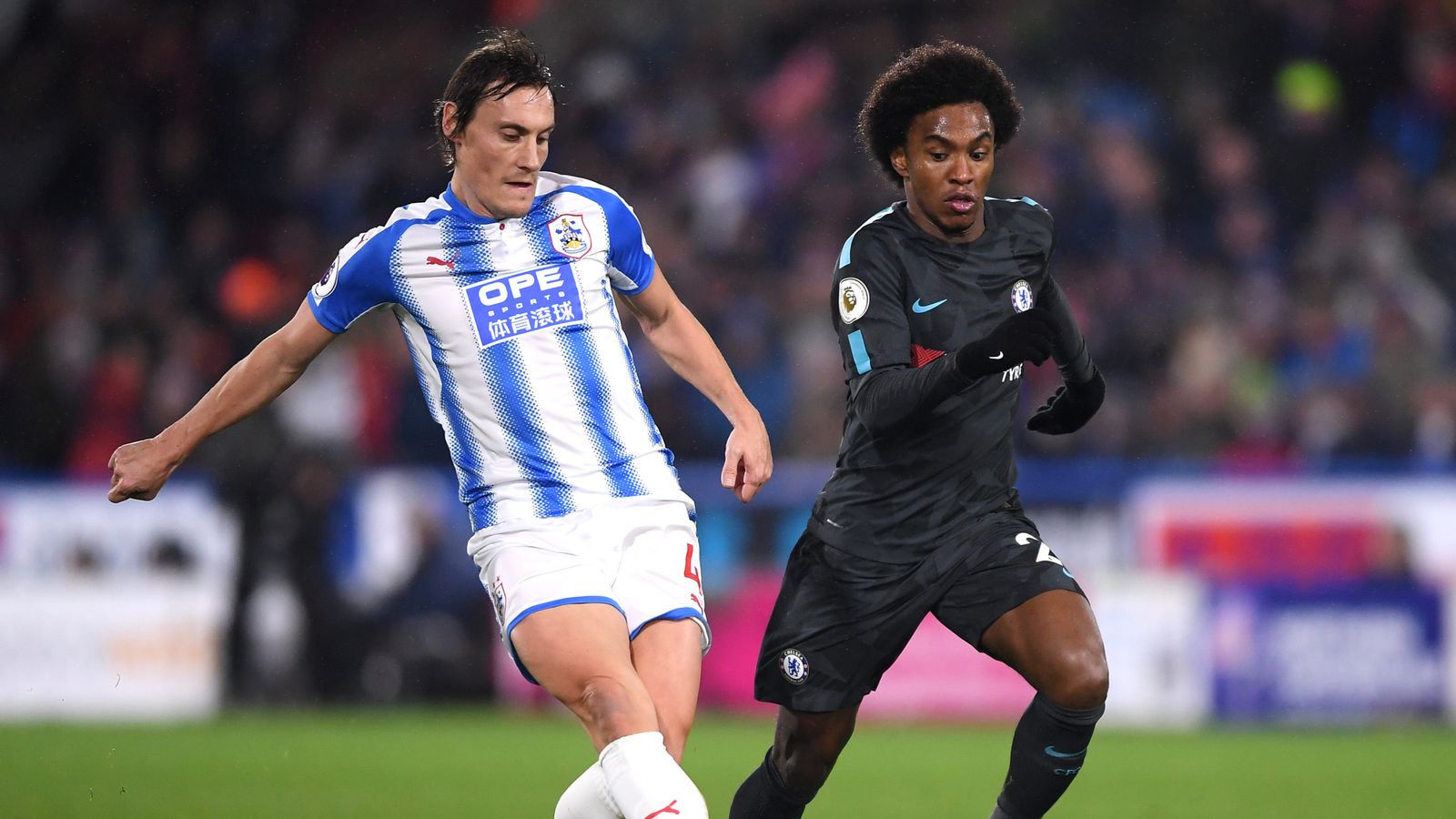 Huddersfield's Dean Whitehead to retire and start coaching at the club ...