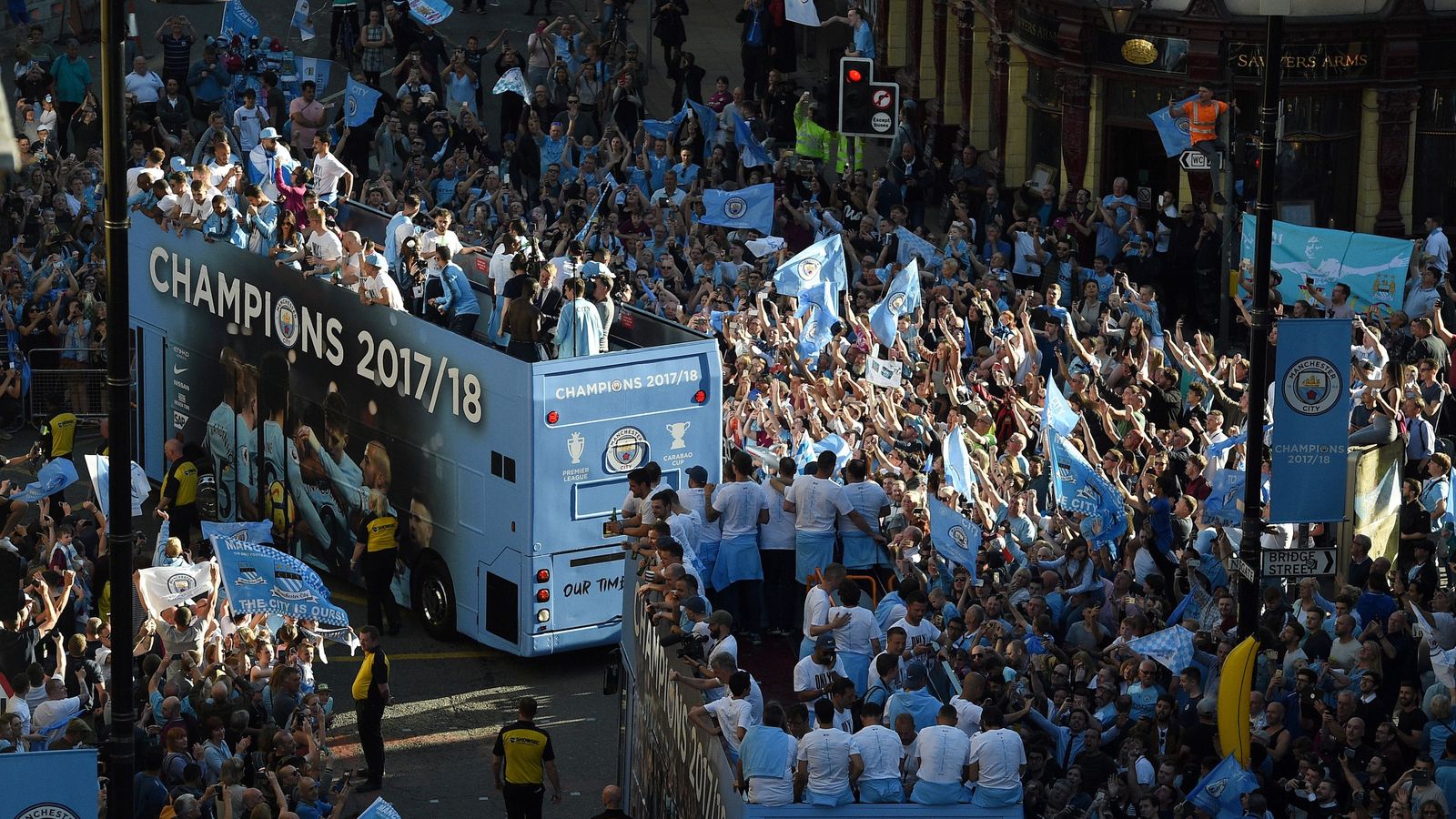 Manchester City's Premier League champions enjoy bus parade | Football ...