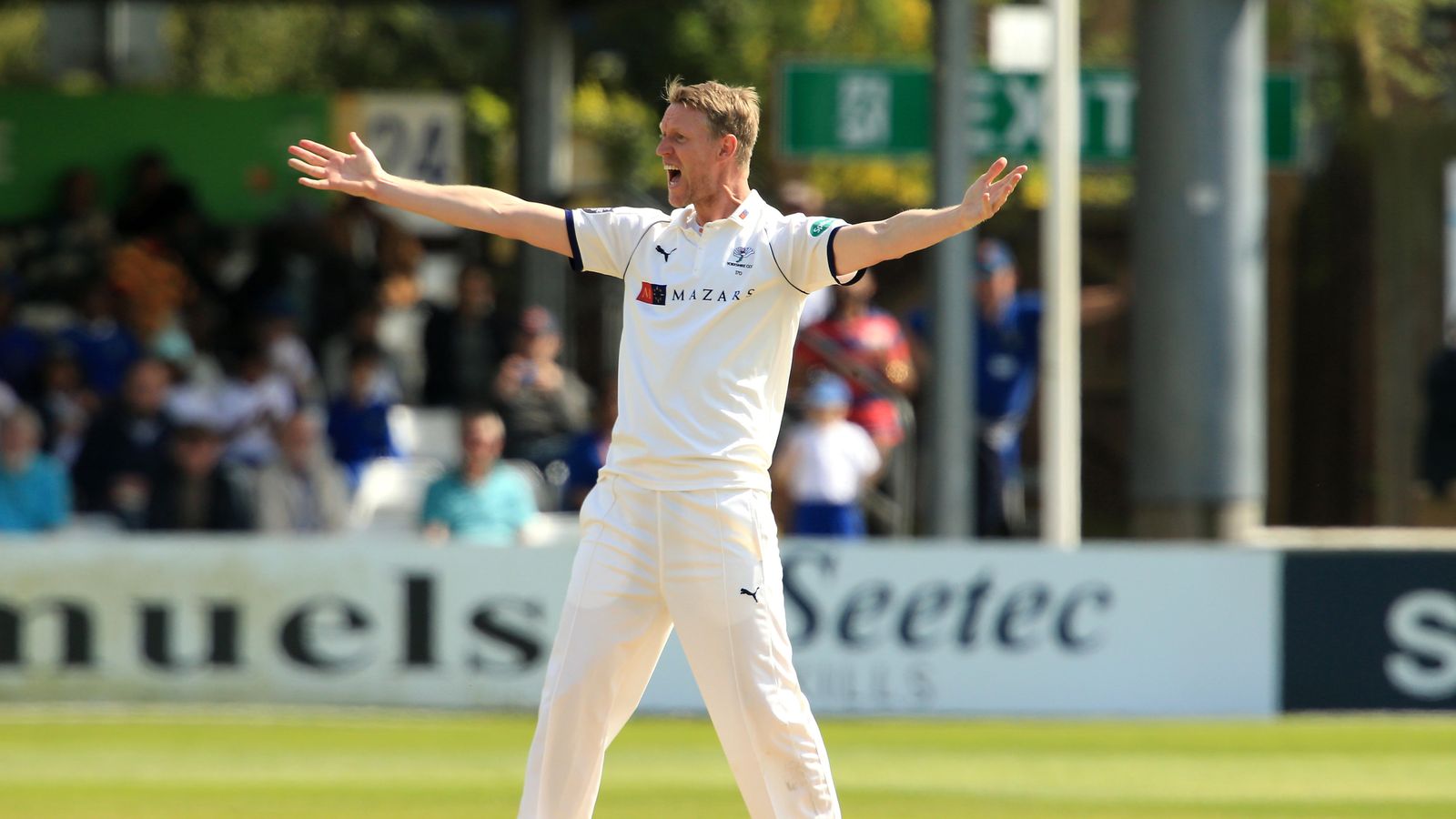 Yorkshire clinch victory as defending champions Essex lose for first ...