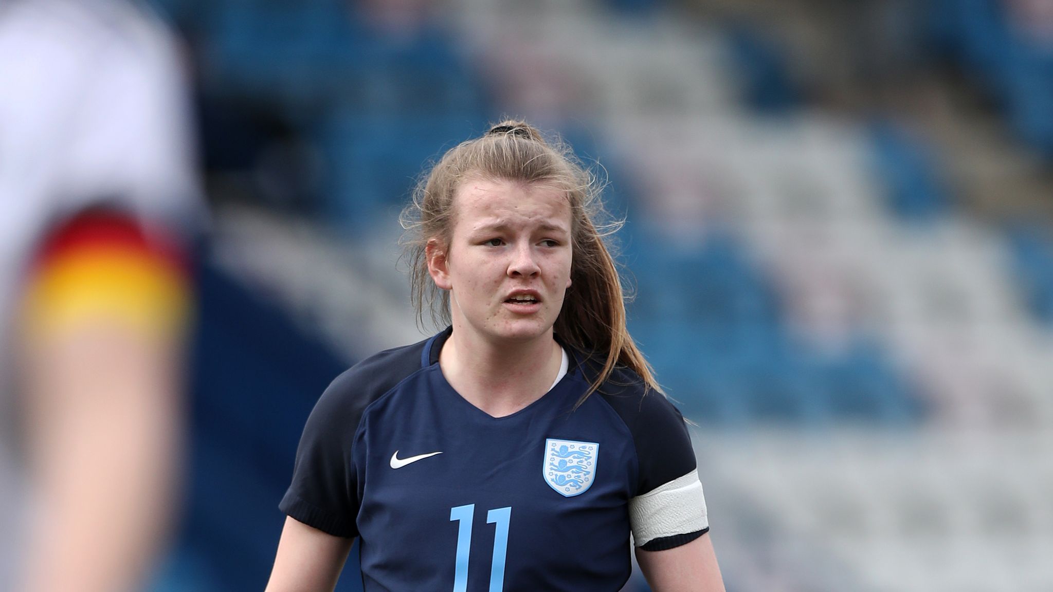 Manchester City Women sign young player of the year Lauren Hemp ...