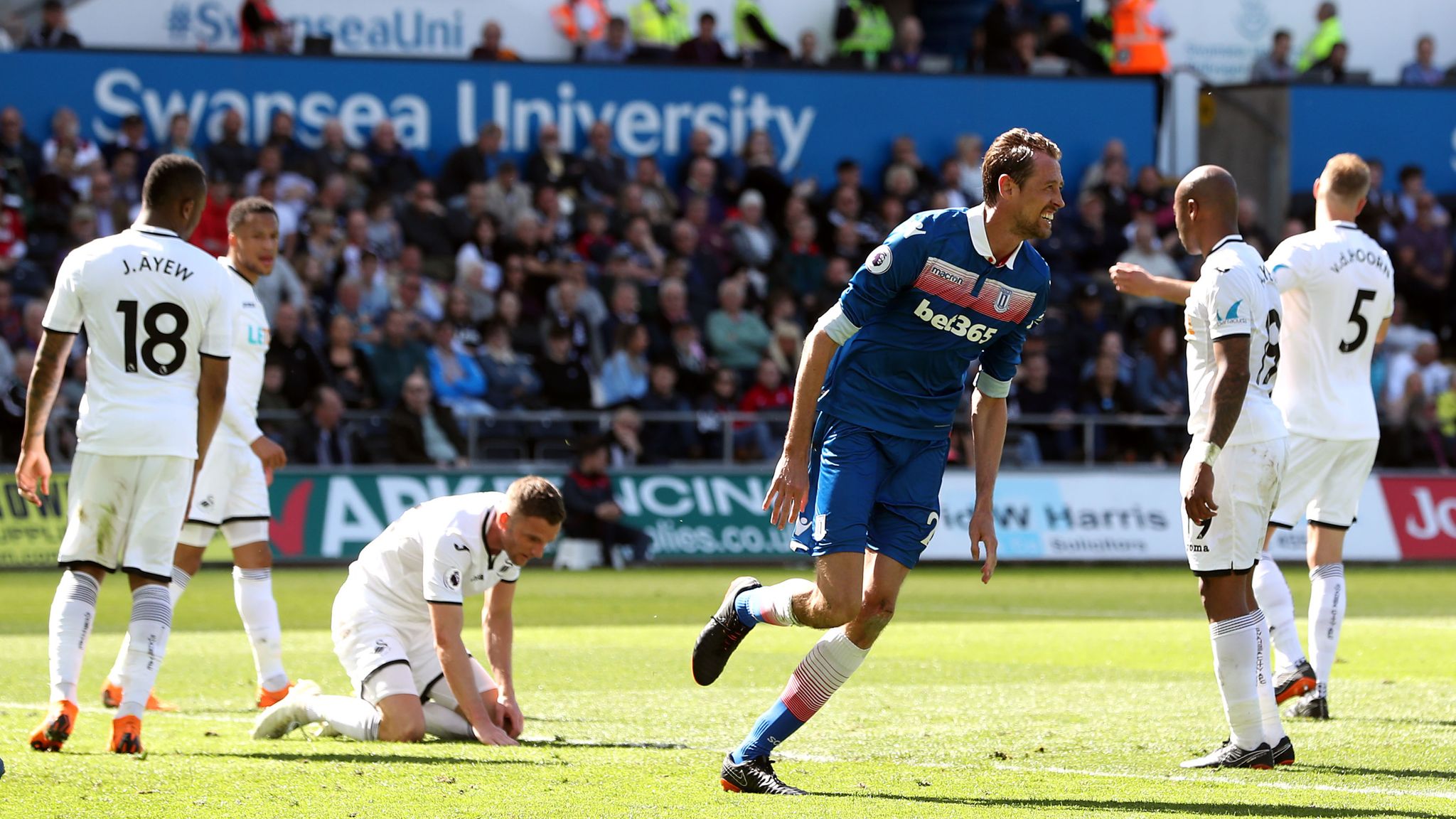 Peter Crouch vital for Stoke promotion push says Gary Rowett | Football ...