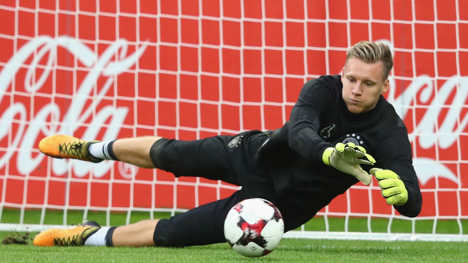 Arsenal complete move to sign goalkeeper Bernd Leno from Bayer ...