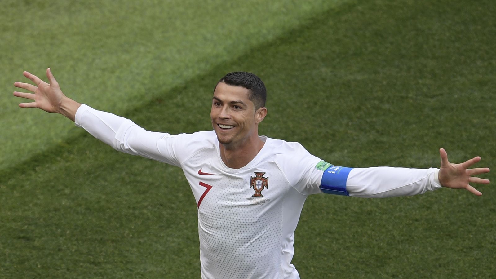 Donald Trump: Cristiano Ronaldo 'the greatest ever?' | Football News ...