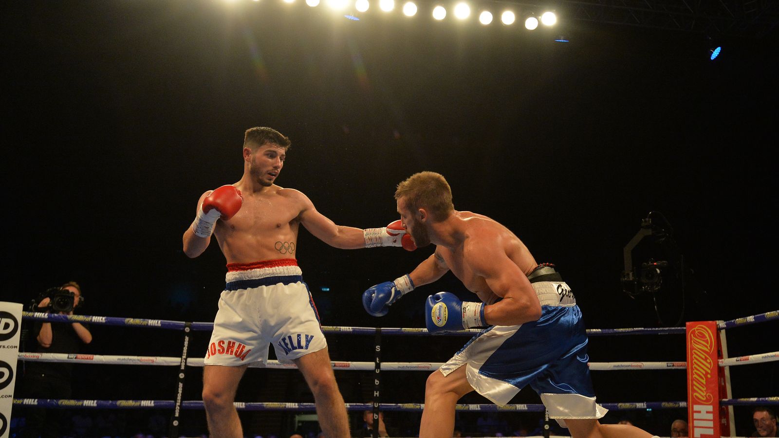 George vs Kelly: Josh Kelly cruises to Commonwealth title win over Kris ...