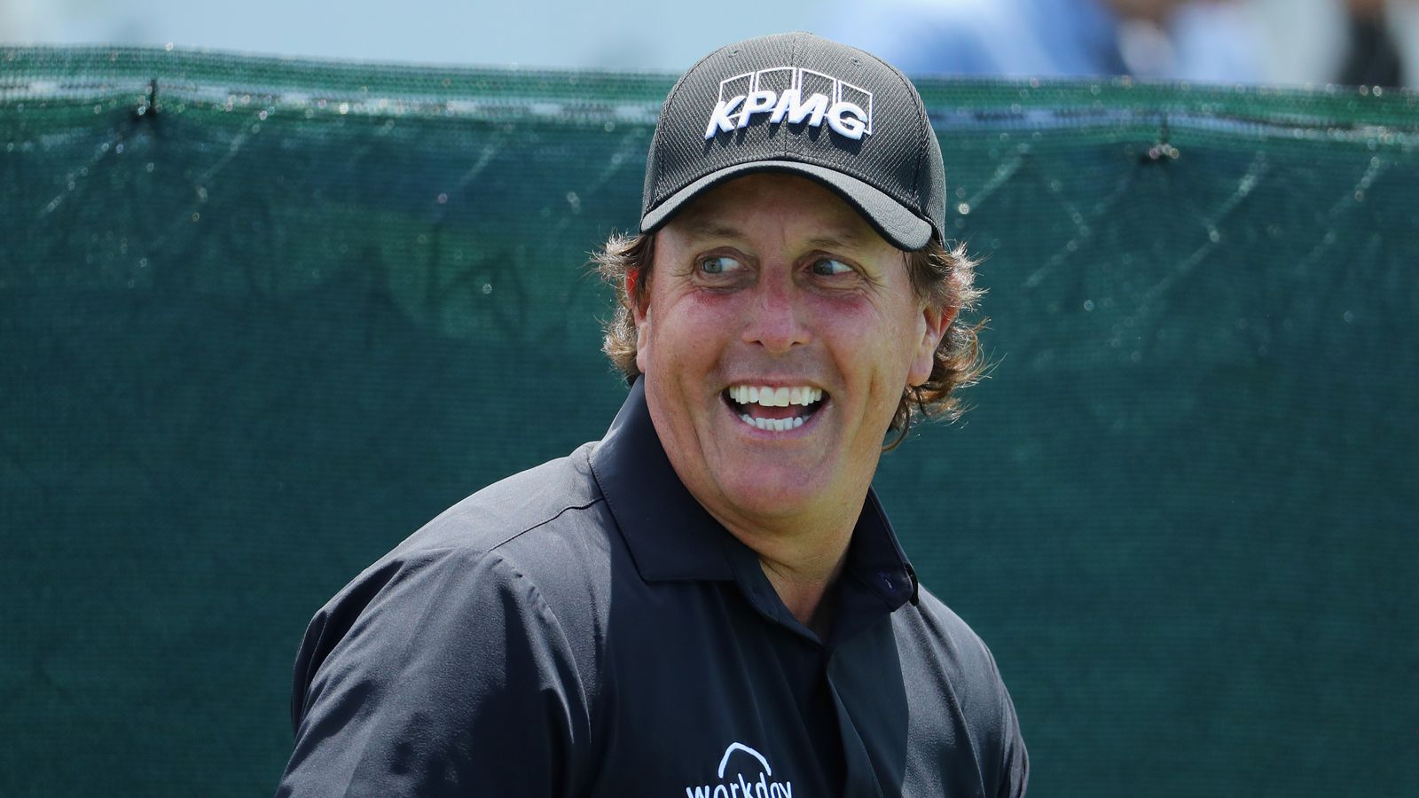 Barter vs Mickelson dance-off! | Golf News | Sky Sports