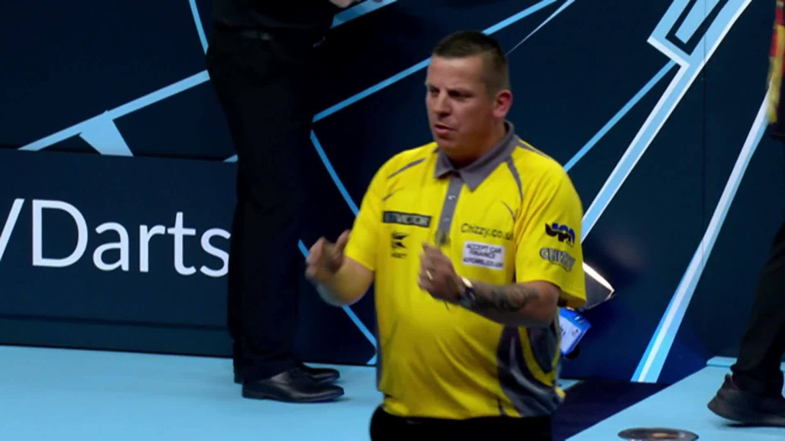 Chizzy's stunning comeback | Darts News | Sky Sports