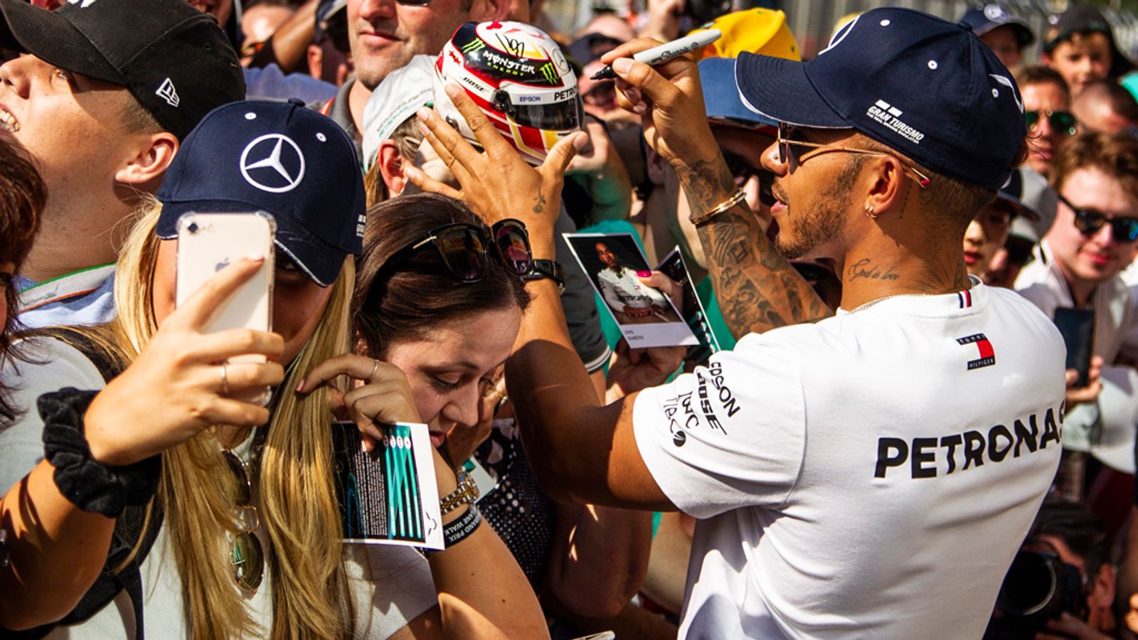 Lewis Hamilton visits Silverstone crowd's campsite at British GP | F1 News