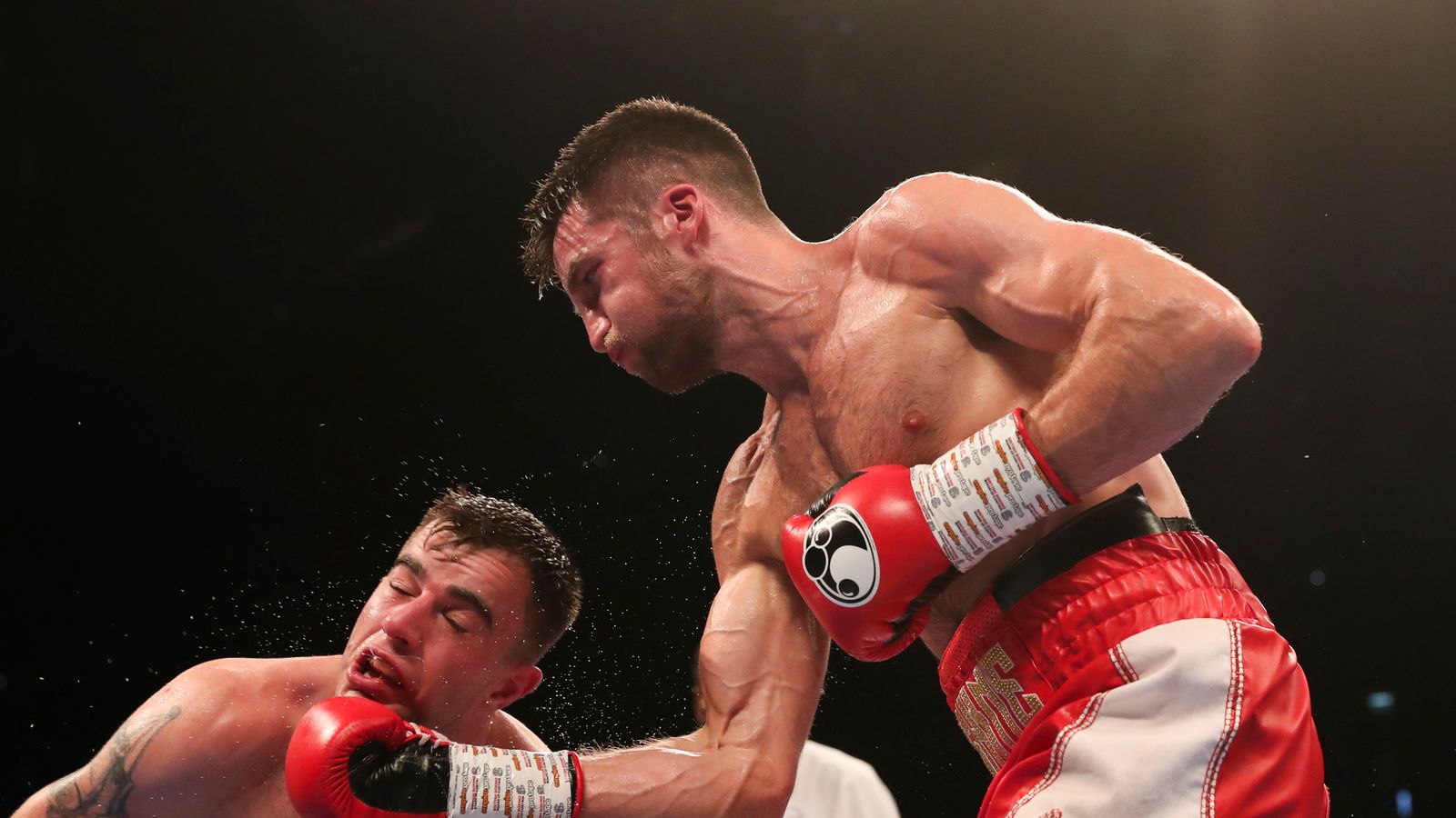 Whyte vs Parker: Anthony Fowler irons out Craig O'Brien to extend ...