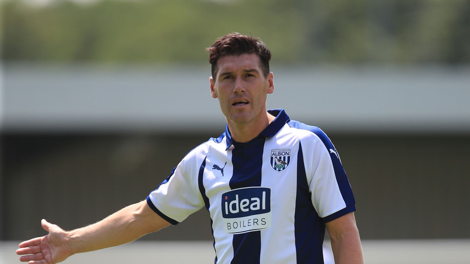 West Brom offer support to Gareth Barry following death of brother ...