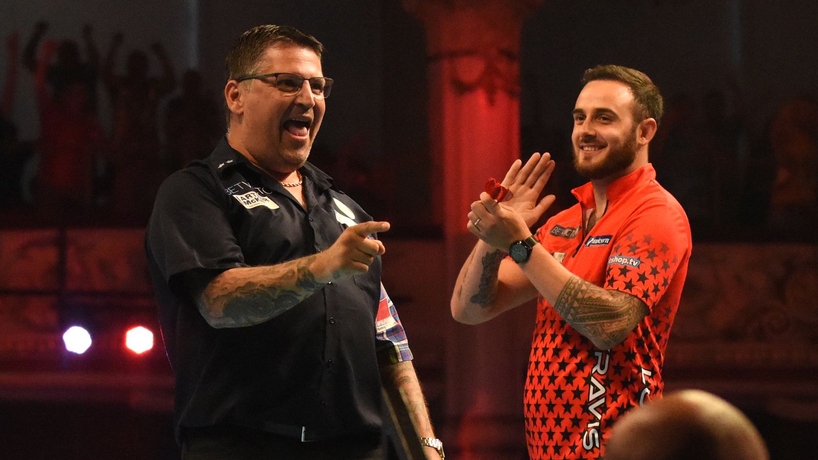 Gary Anderson sinks a nine-dart finish at the World Matchplay | Darts ...