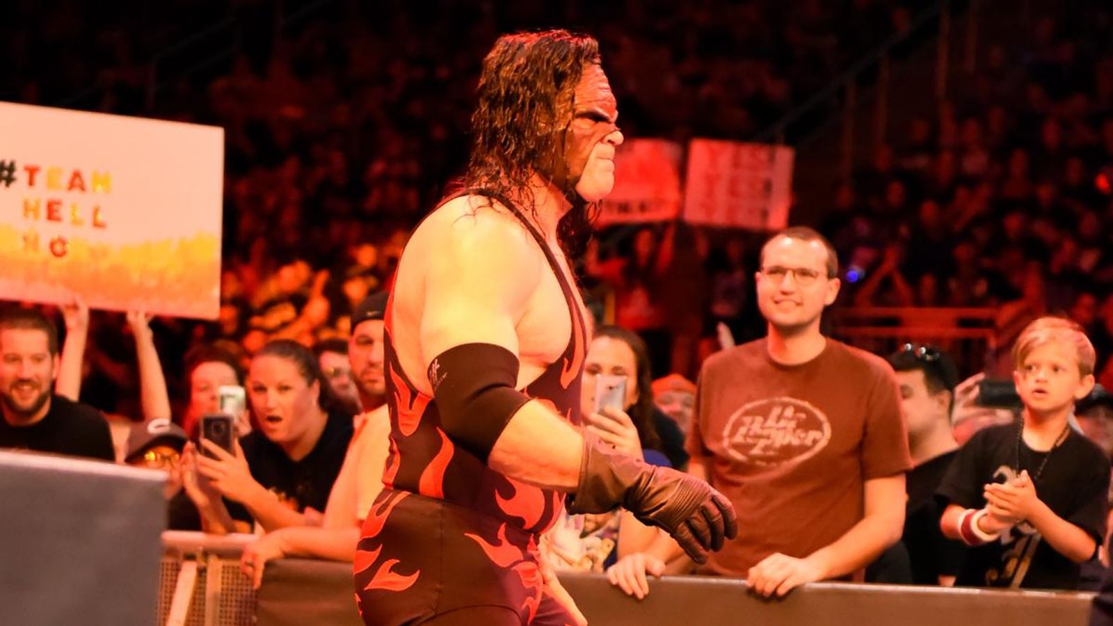 WWE: Kane breaks ankle at Extreme Rules after backstage attack ...
