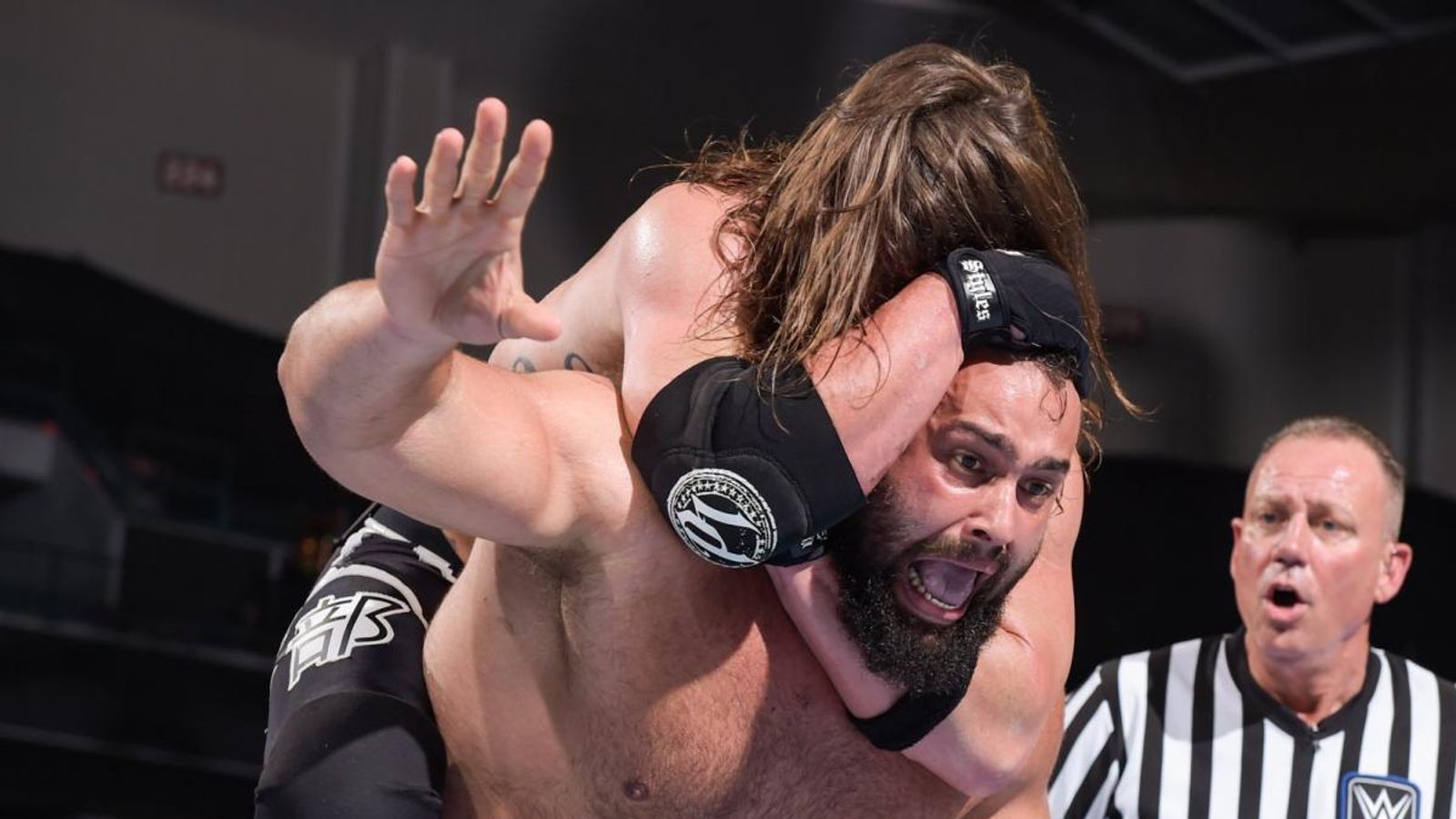 WWE SmackDown: Shark cage match confirmed for Extreme Rules | WWE News ...
