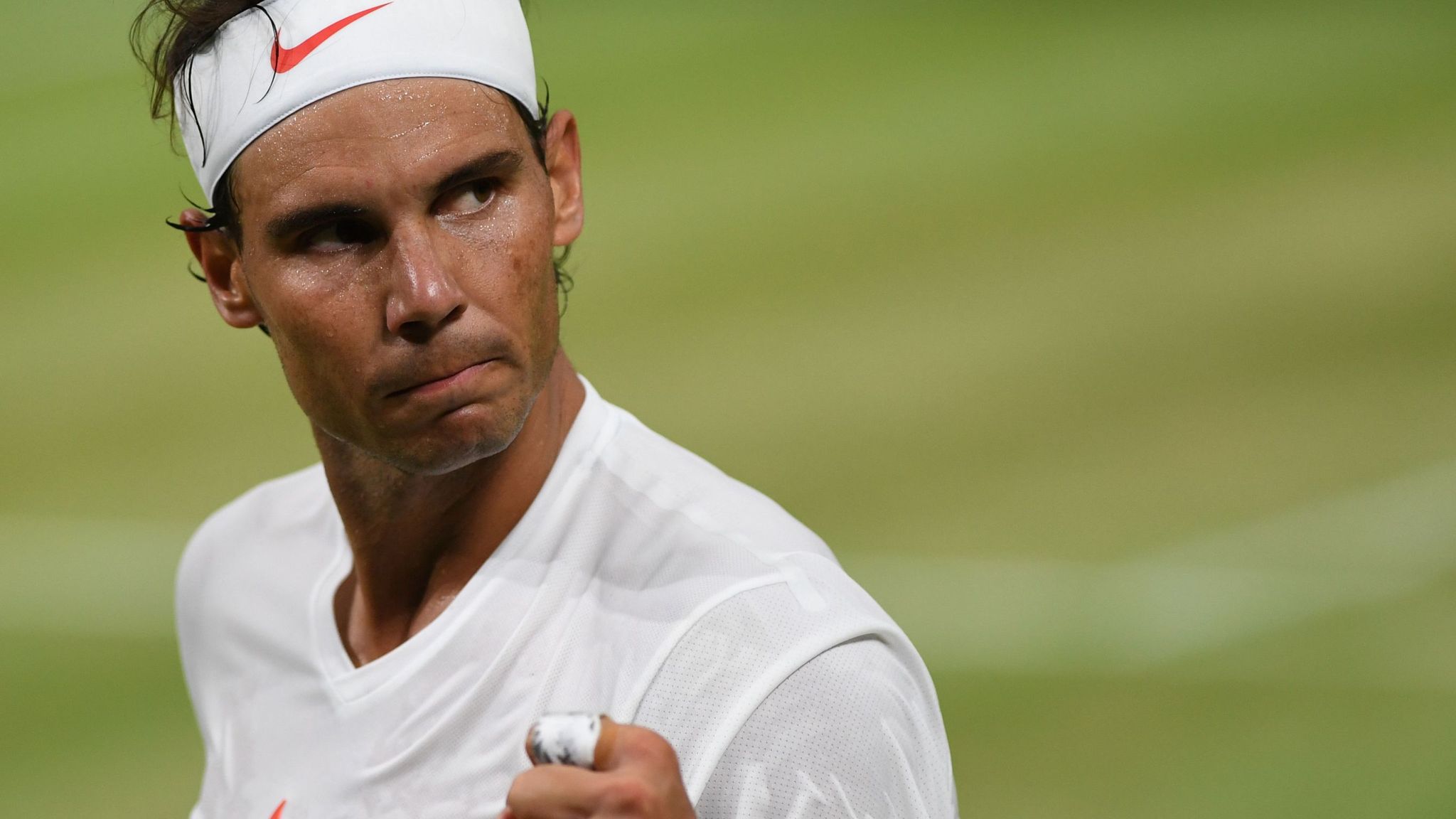 Novak Djokovic holds overnight advantage against Rafael Nadal in ...