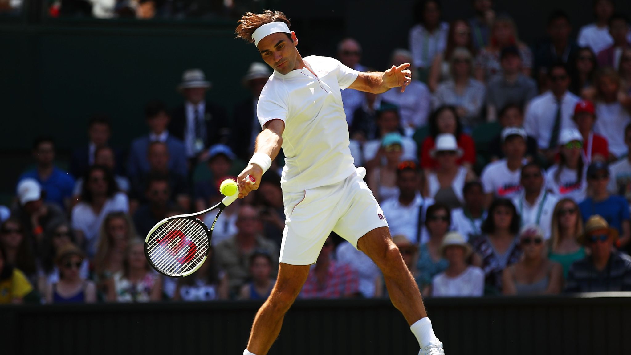 Roger Federer begins Wimbledon title defence in style against Dusan ...