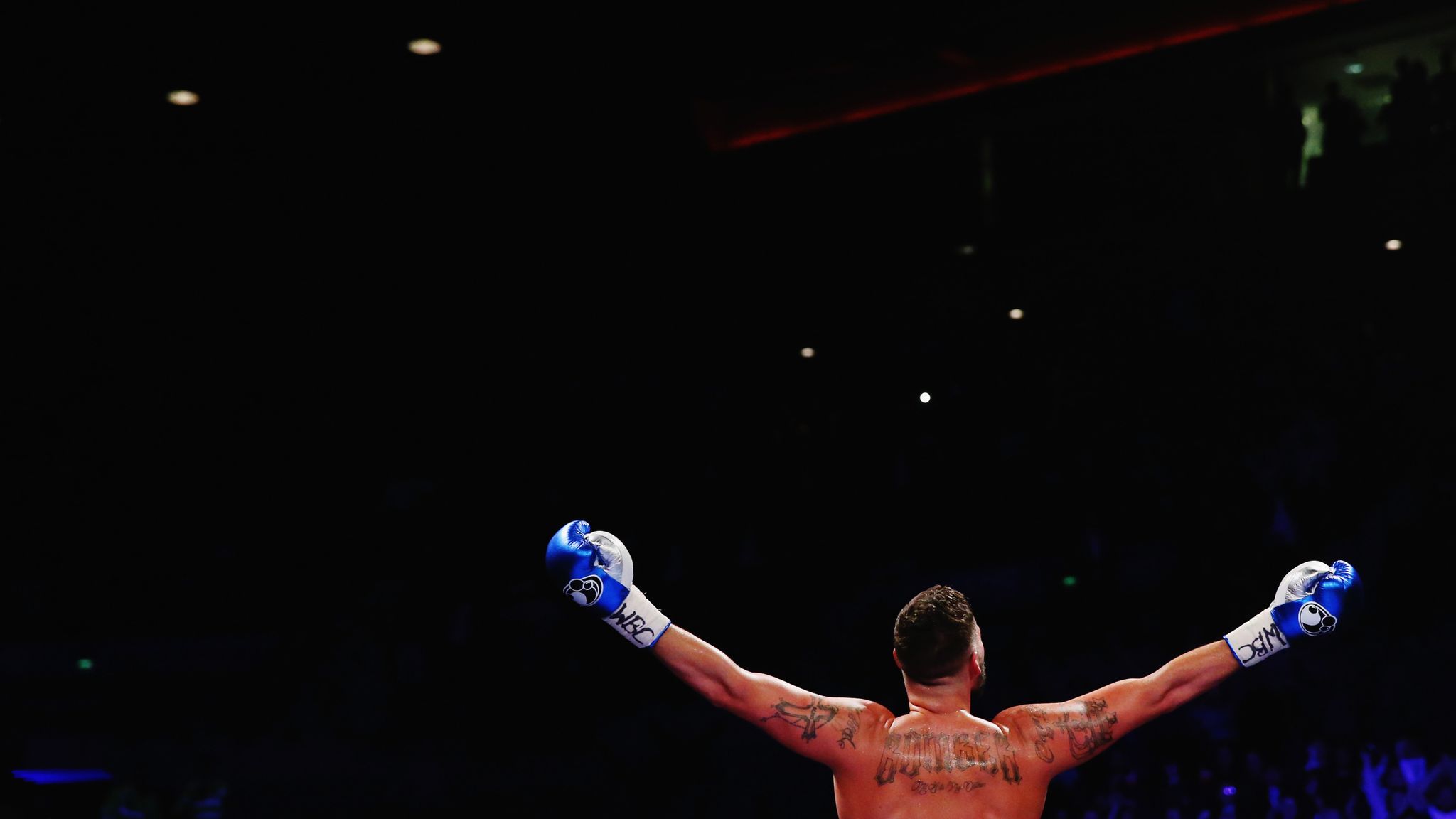 Bellew vs Usyk: Tony Bellew says he will have to retire after fighting ...