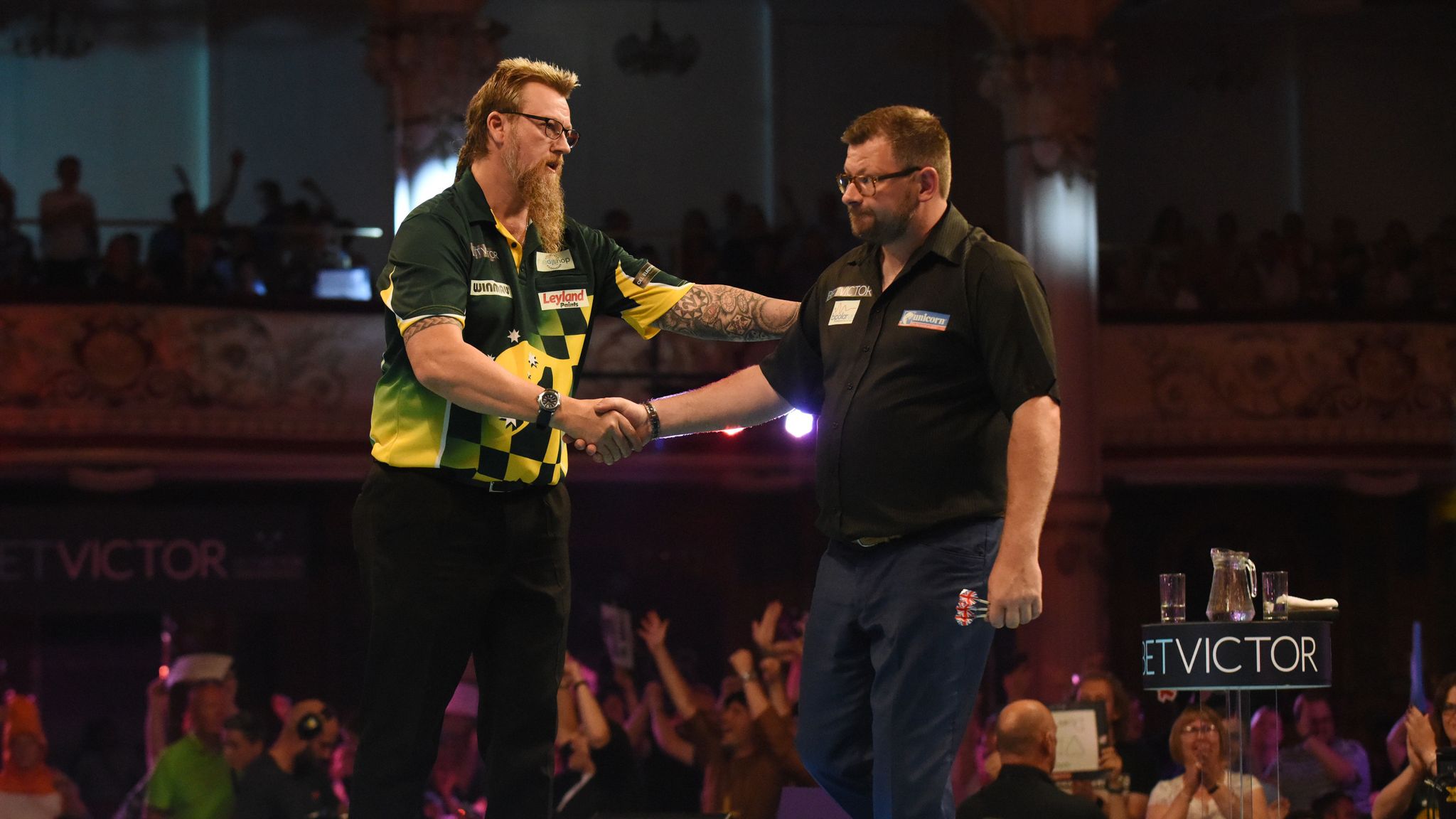 Peter Wright and Simon Whitlock collide in the World Matchplay quarter ...