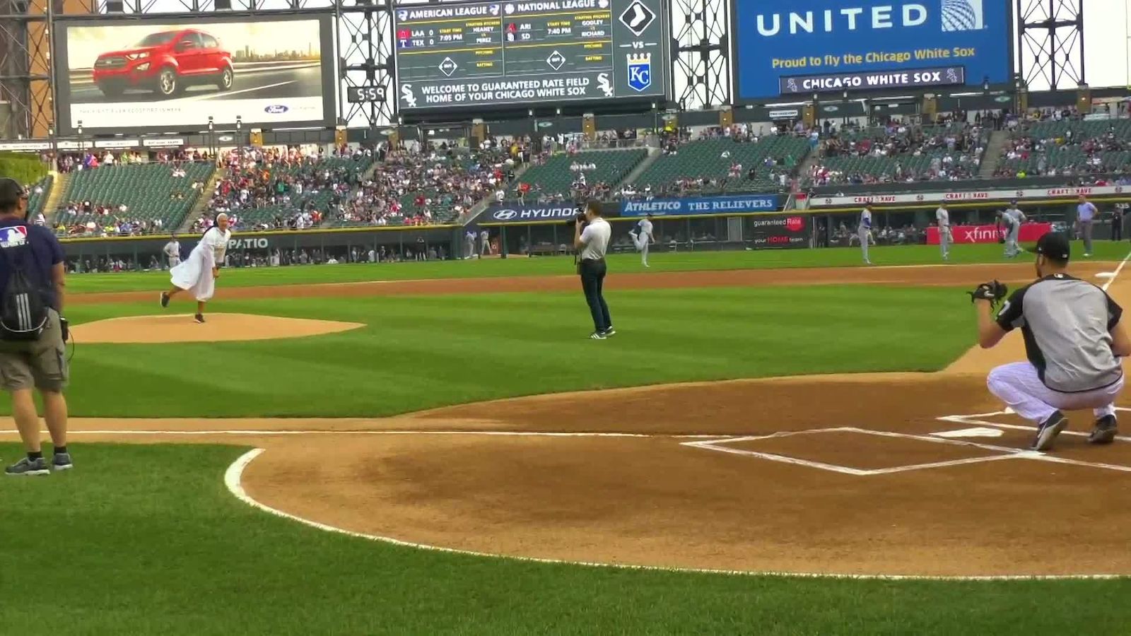 Nun takes ceremonial first pitch | Baseball News | Sky Sports