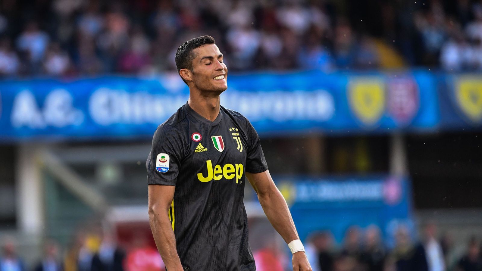 Cristiano Ronaldo had a difficult Serie A debut for Juventus against ...