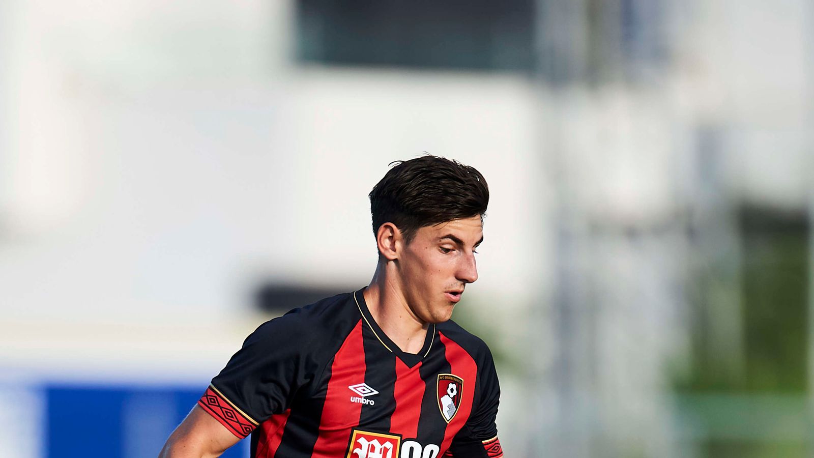 Hibernian sign Bournemouth's Emerson Hyndman on loan | Football News ...