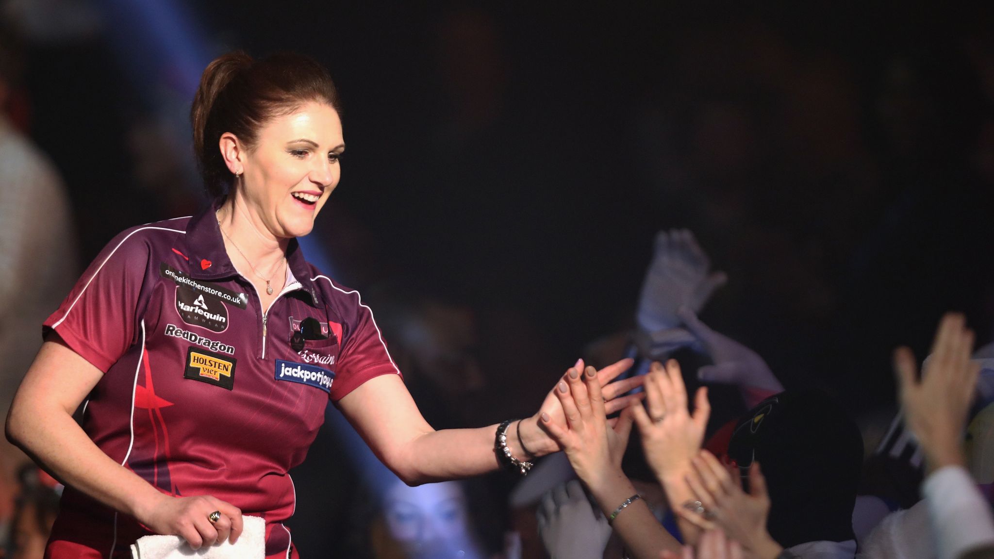 Lorraine Winstanley on female players at the World Darts Championship ...