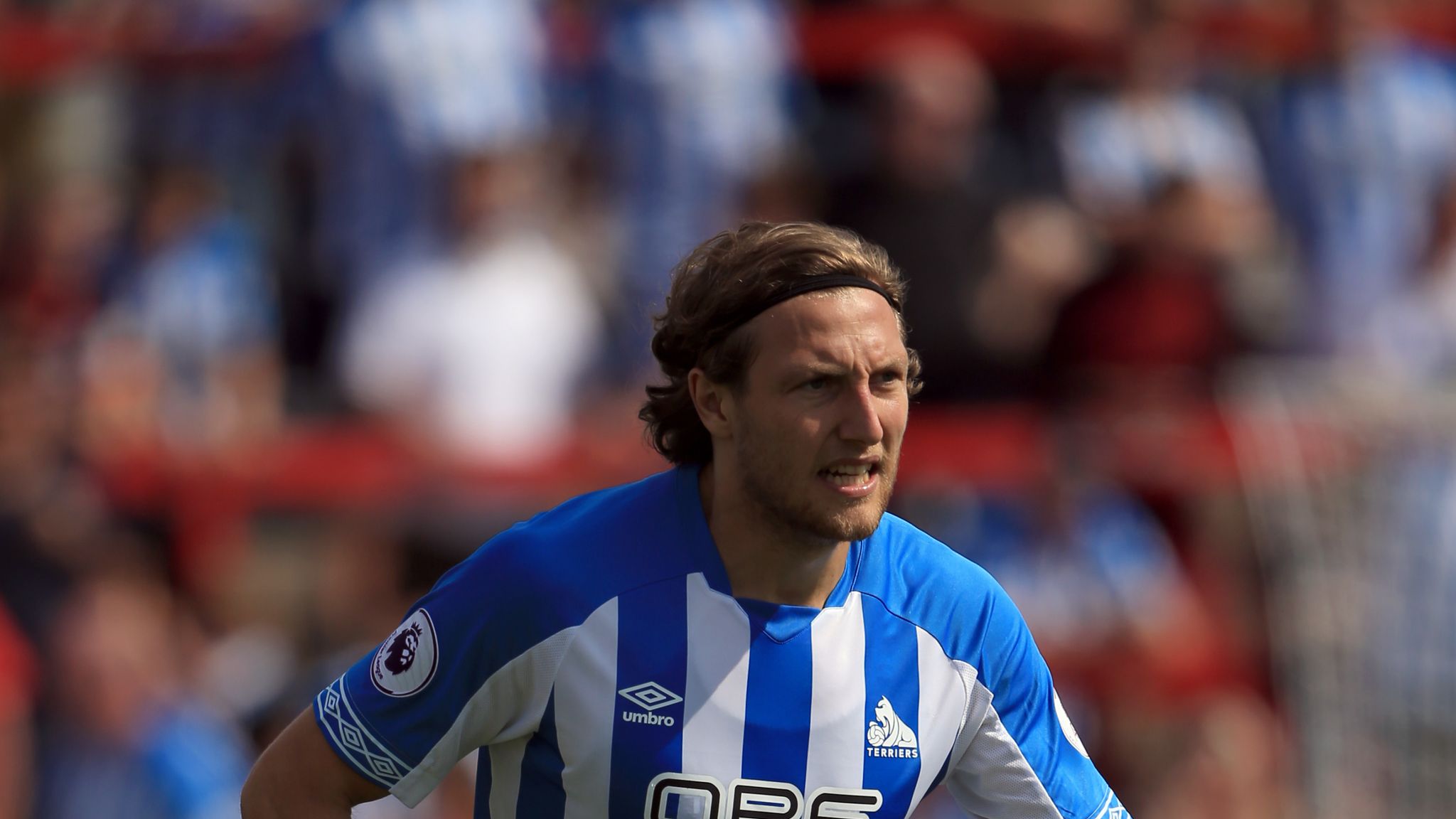 Nottingham Forest sign Huddersfield's Michael Hefele | Football News ...